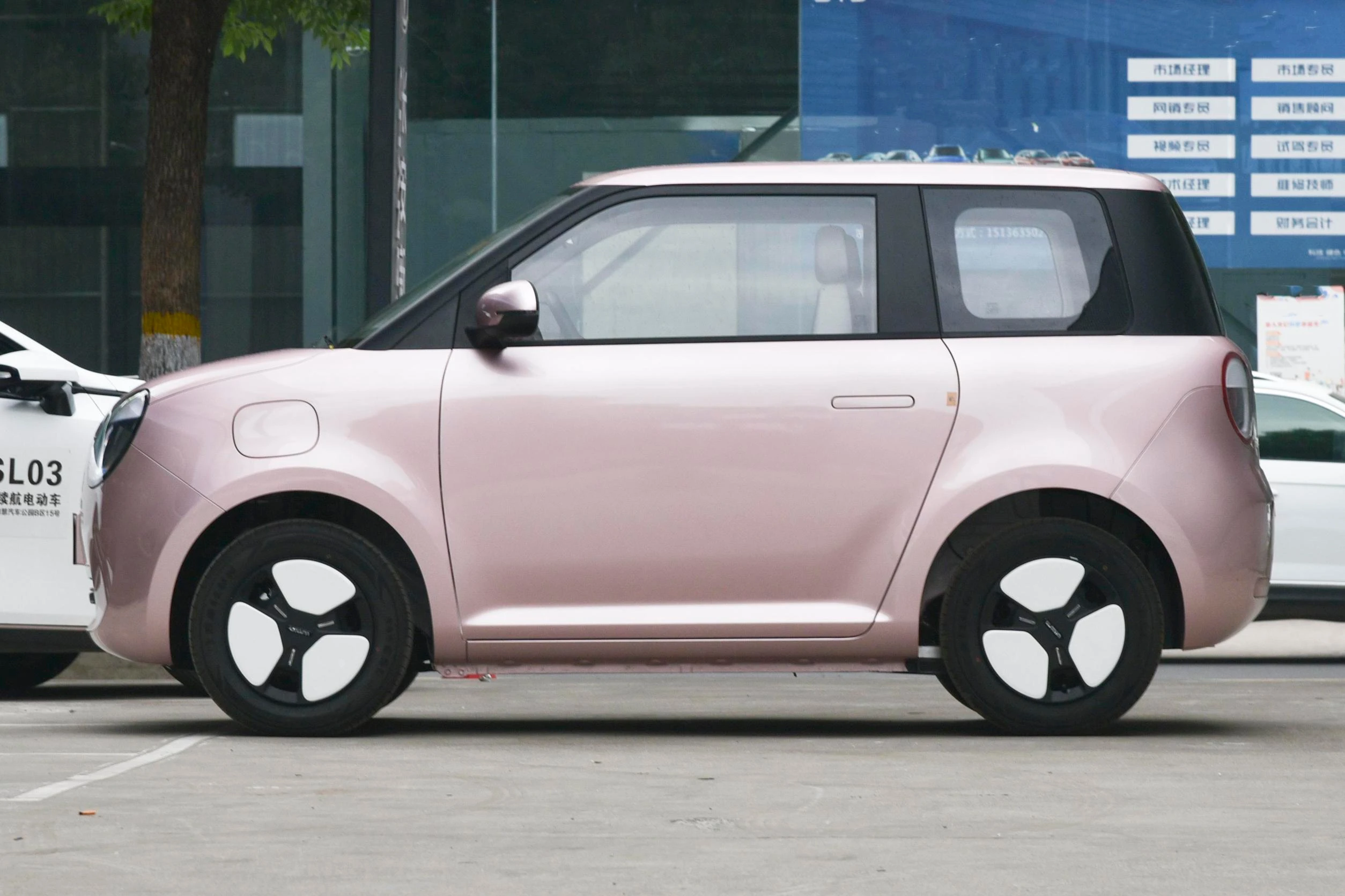 New Ev Car Chines Car Changan Lumin Cheap Chinese Mini Car Low Price ...