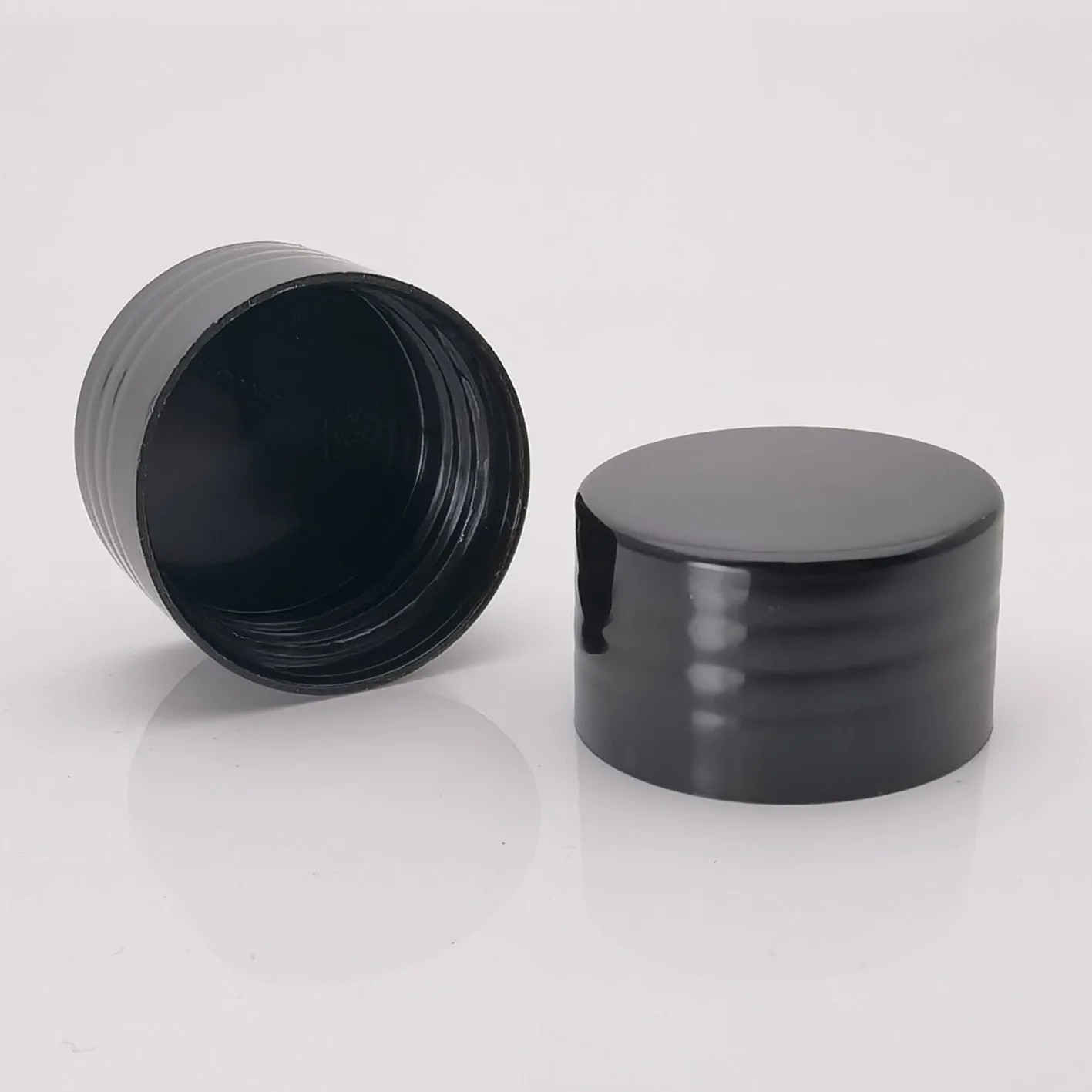 32mm 32/400 Custom Color Smooth Plastic Cap PP Lid