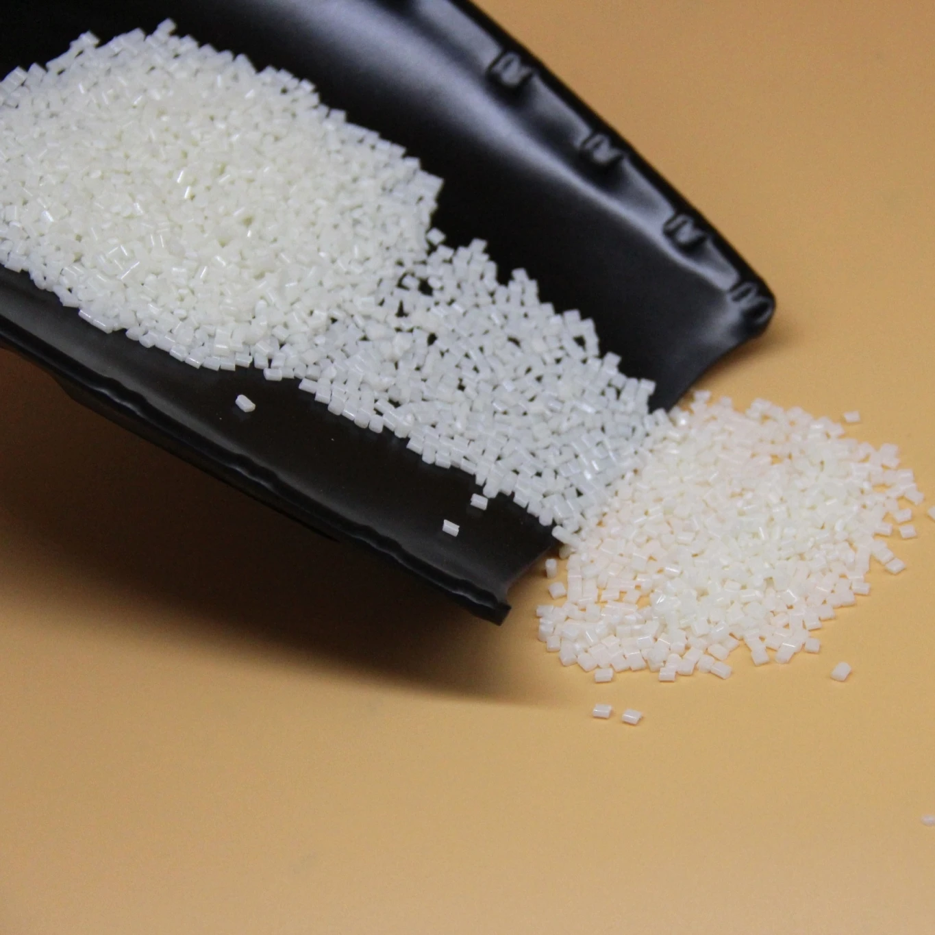 Injection-grade Abs Granules Pa-757 Are Used For The Shell Of Paper ...