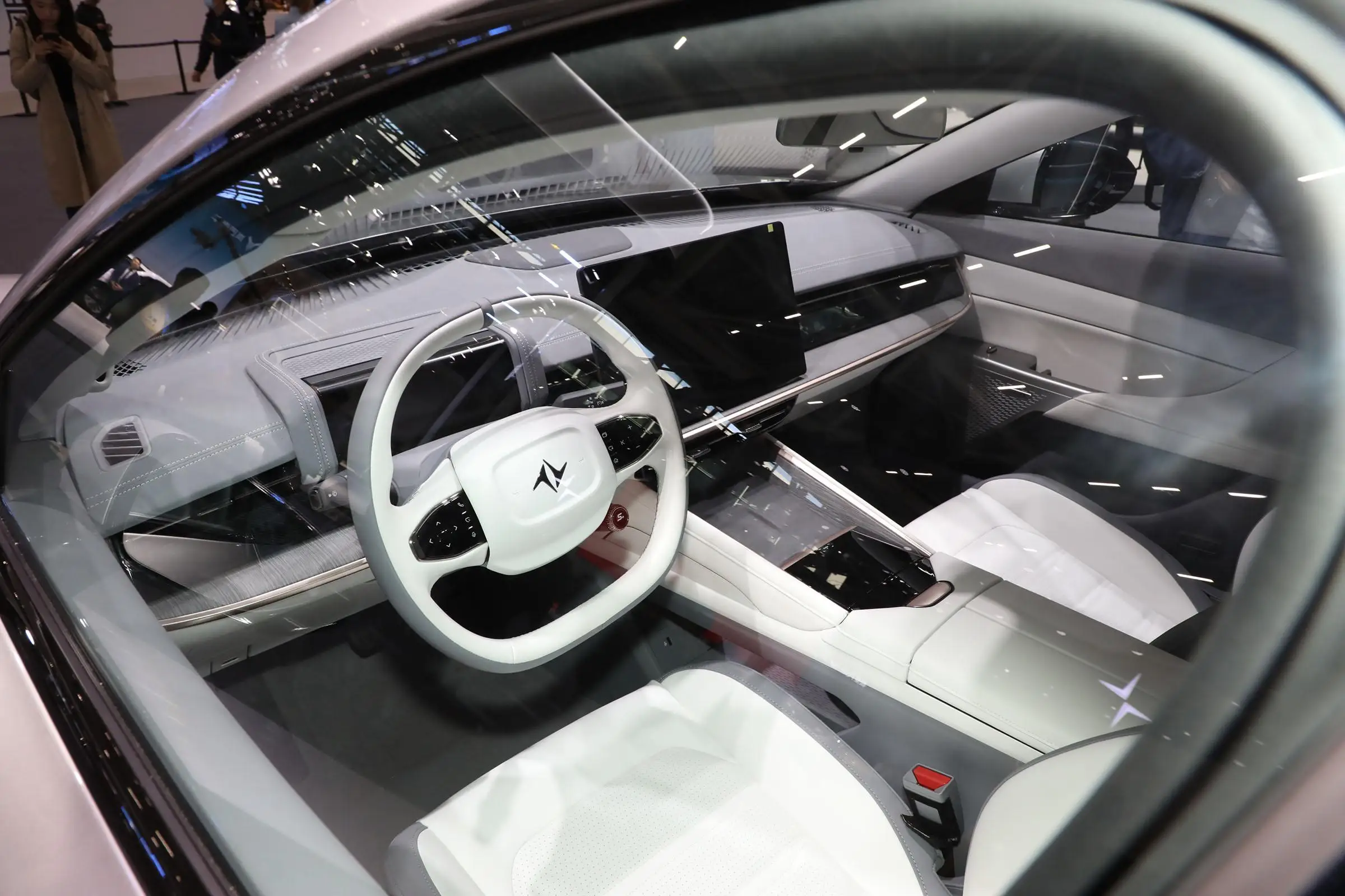 Dongfeng E 007 - High Speed Electric Sports Car