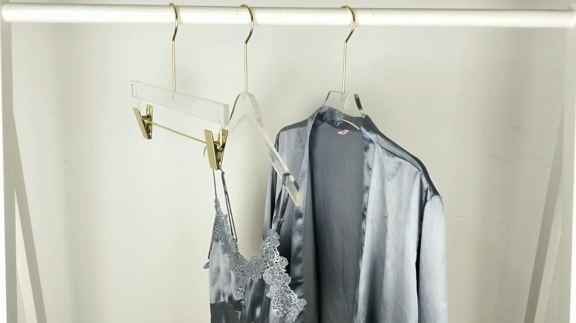 Lindon Acrylic Hanger Premium Quality Clear Gold Acrylic Hanger ...