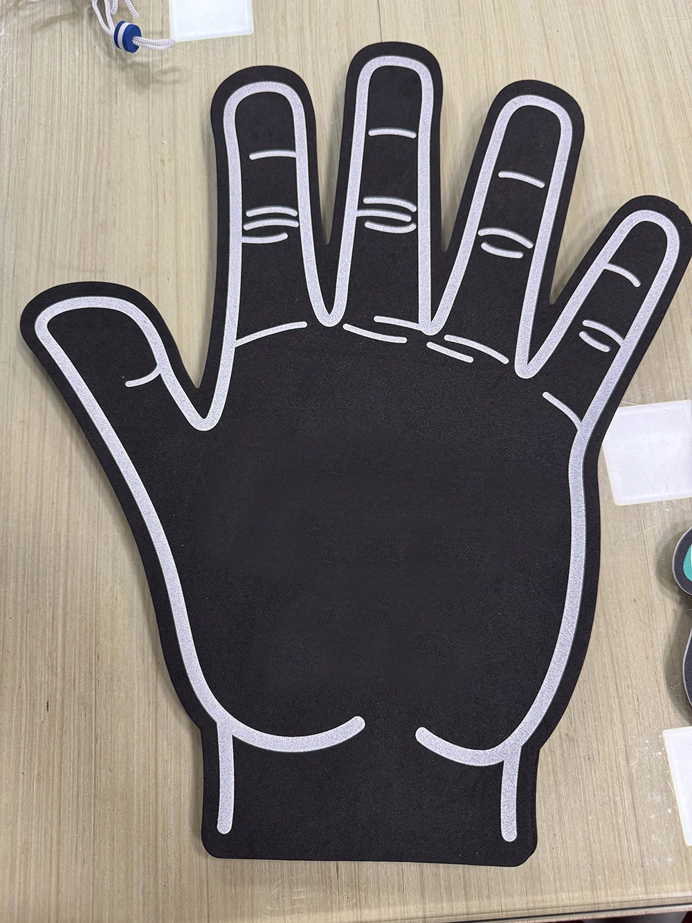 Cheering Fun Hand Foam Finger Gloves Cheerleading Props Sports Event ...