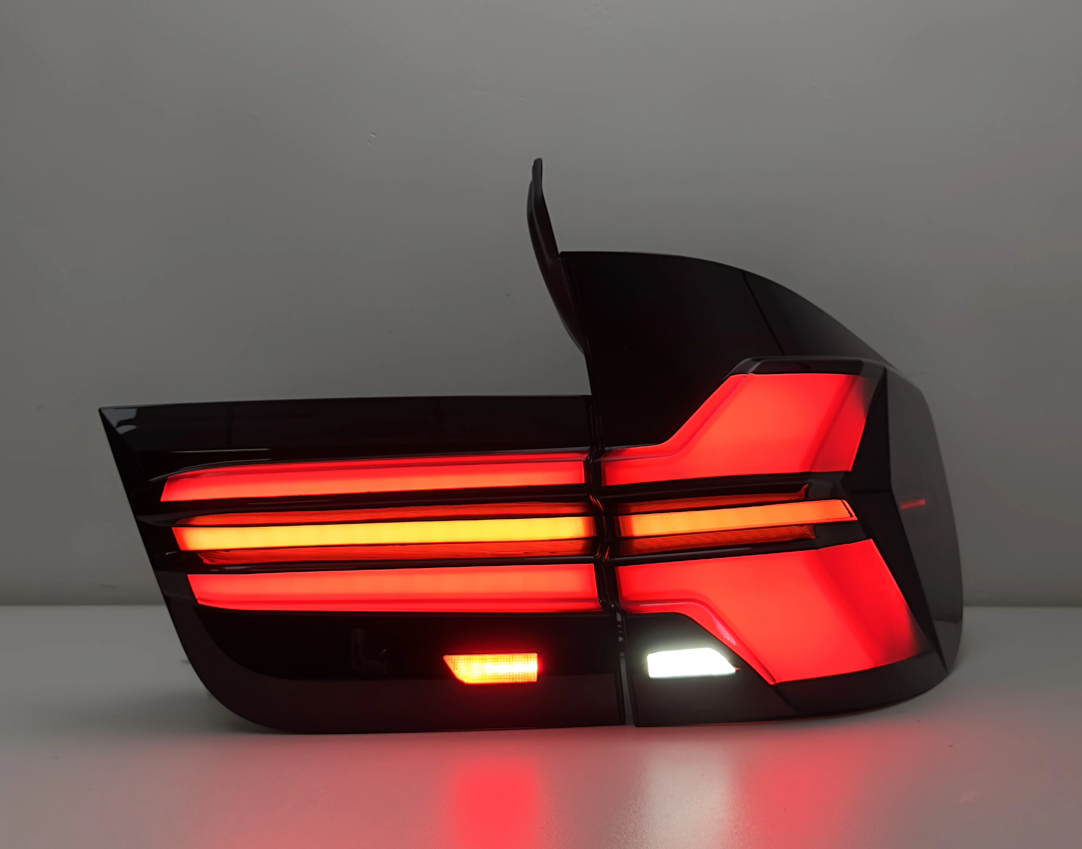 Sjc Auto Lighting System For Bmw X5 E70 Taillight 07-13 Upgrade ...