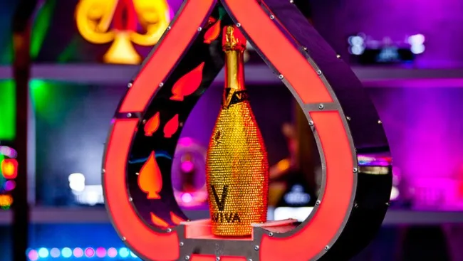 Birthday Cake Vip Bottle Presenter Vip Led Birthday Cake Bottle - Buy ...