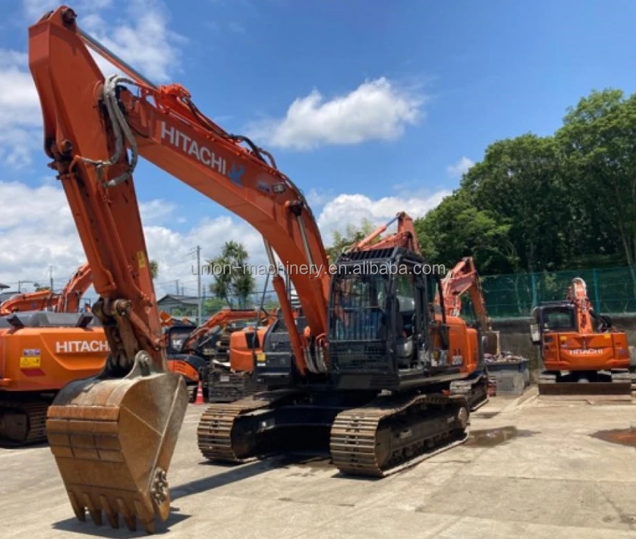 Crawler Excavator Used Japan Excavator Hitachi200 Hitachi240 Hitachi70 ...