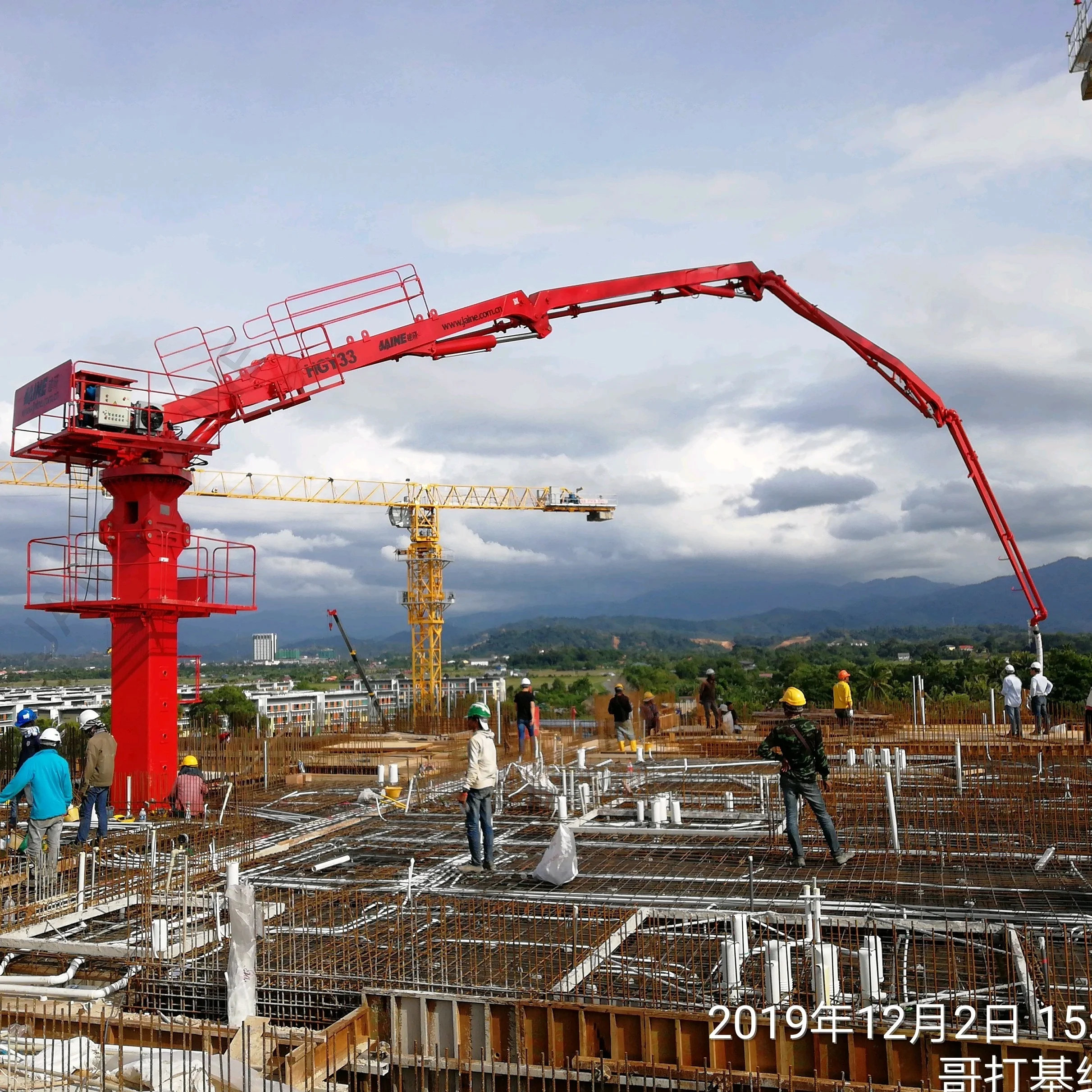 HGY32 Floor Climbing Concrete Placing Boom - Efficient & Durable