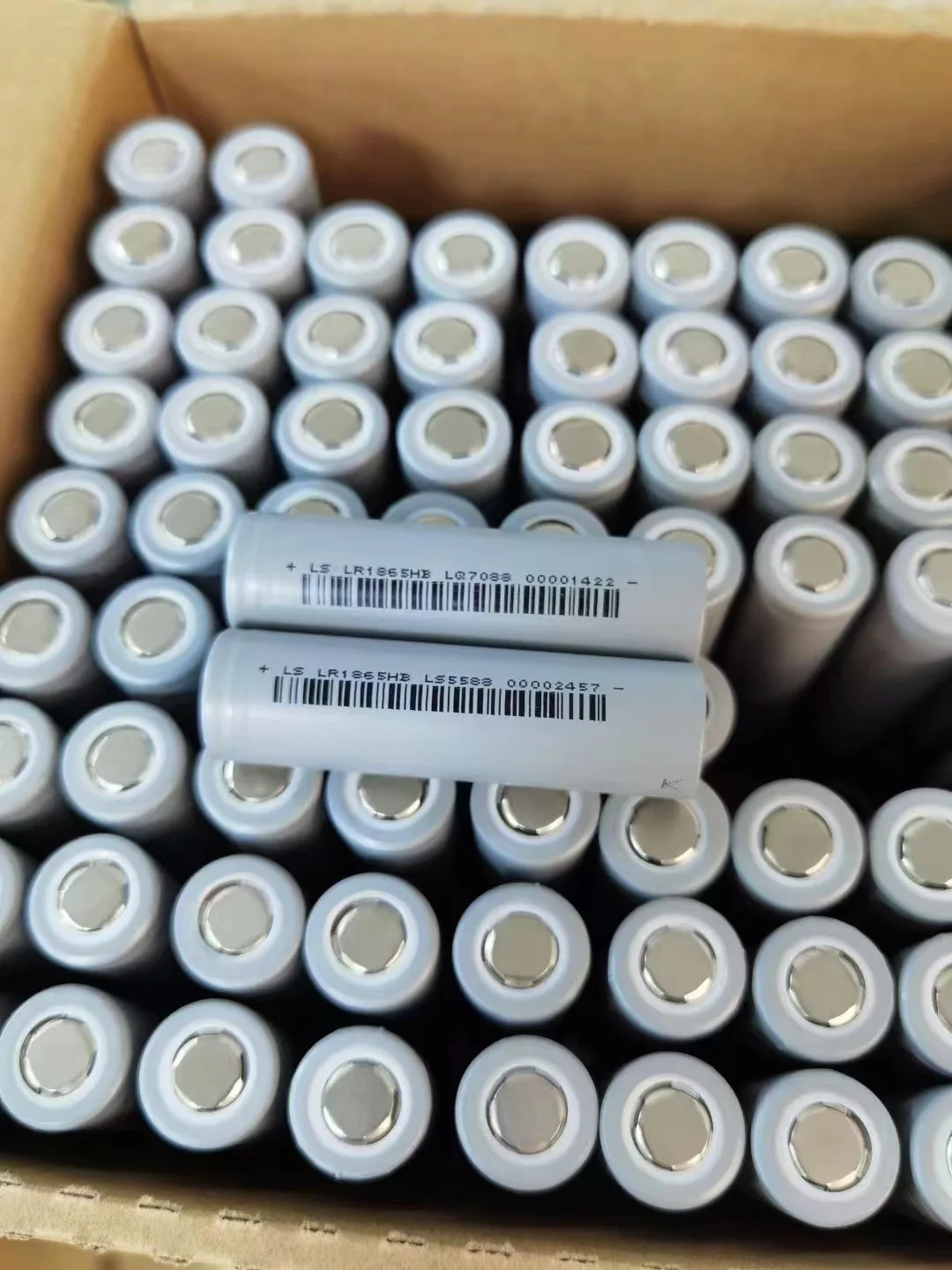 Rechargeable Cylindrical Lithium Ion Cells Inr18650 30p 3000mah 3.7v 5c ...