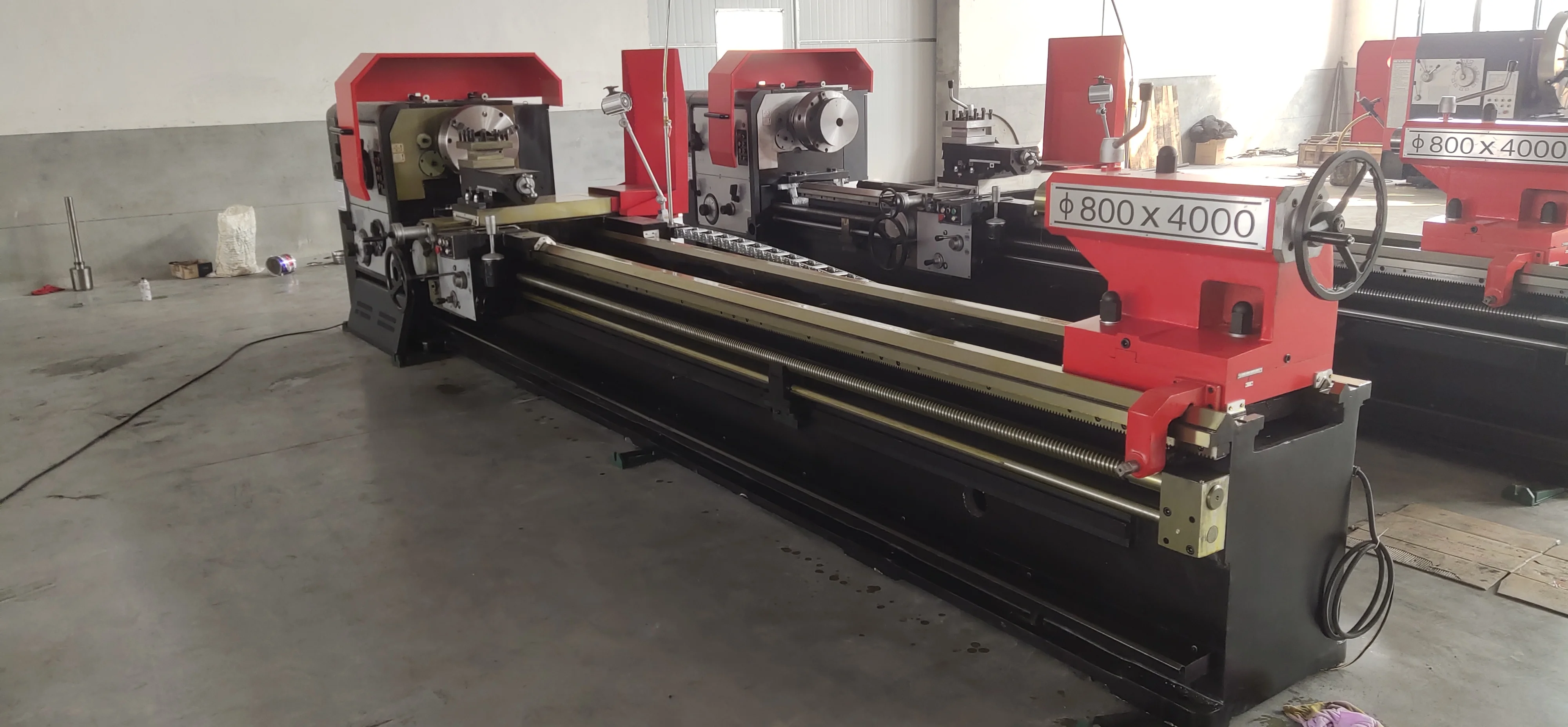 YAWO Heavy Duty Lathe Machine - Precision and Efficiency