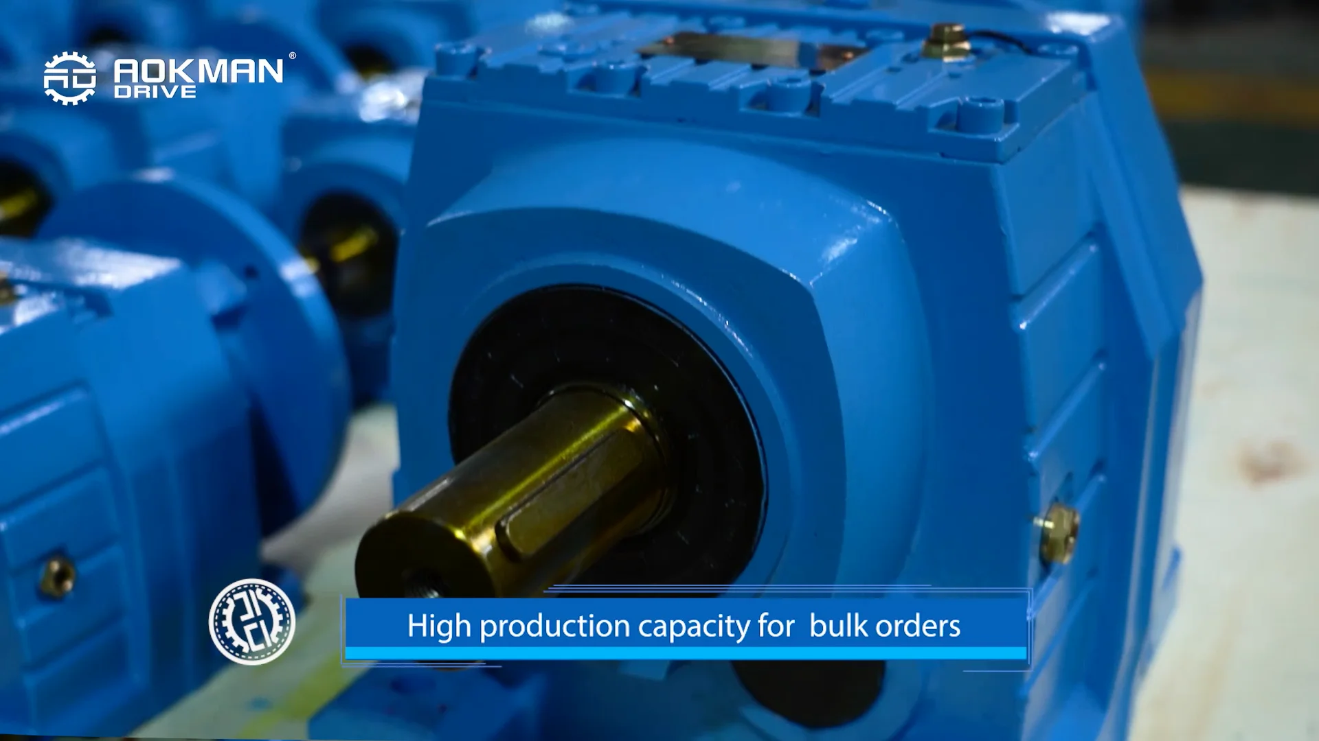 Solid Shaft Output R Series 20:1 30:1 Ratio Reduction Gearbox Reducer ...