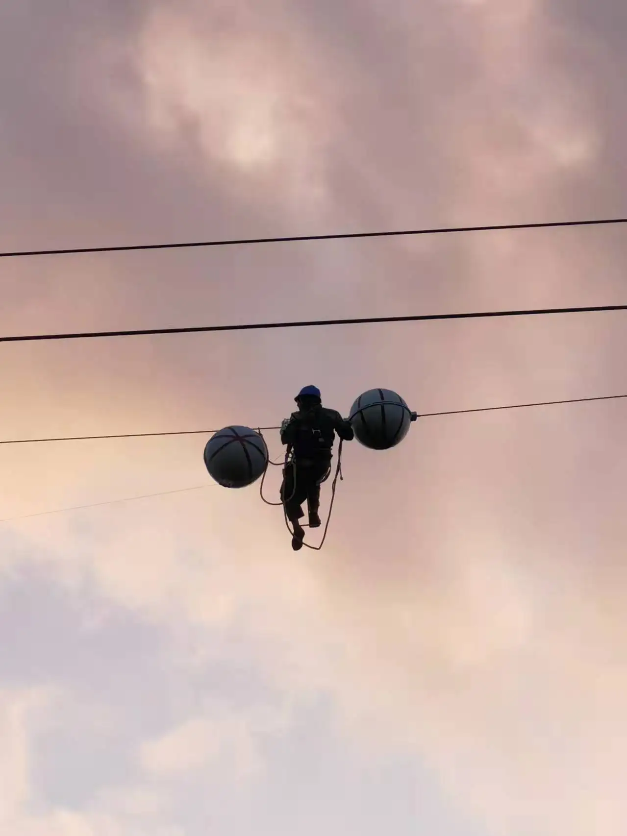 Overhead Transmission Line Aviation Obstruction Marking Sphere With ...