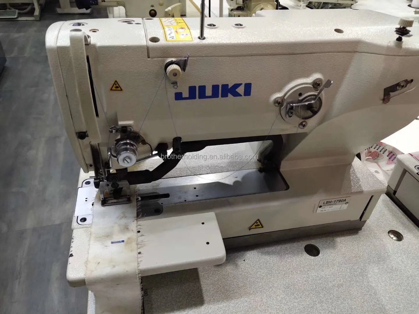 Used Jukis LBH-1790A High Speed Buttonholing Machine