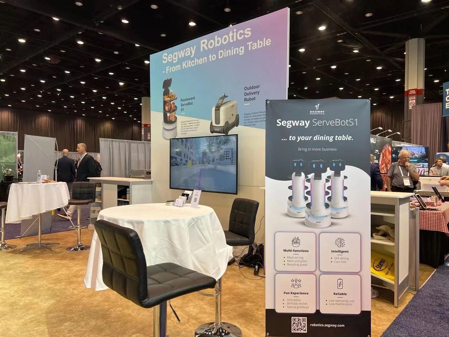 Segway Food Delivery Robot Smart Robotic Catering Service Waiter For ...