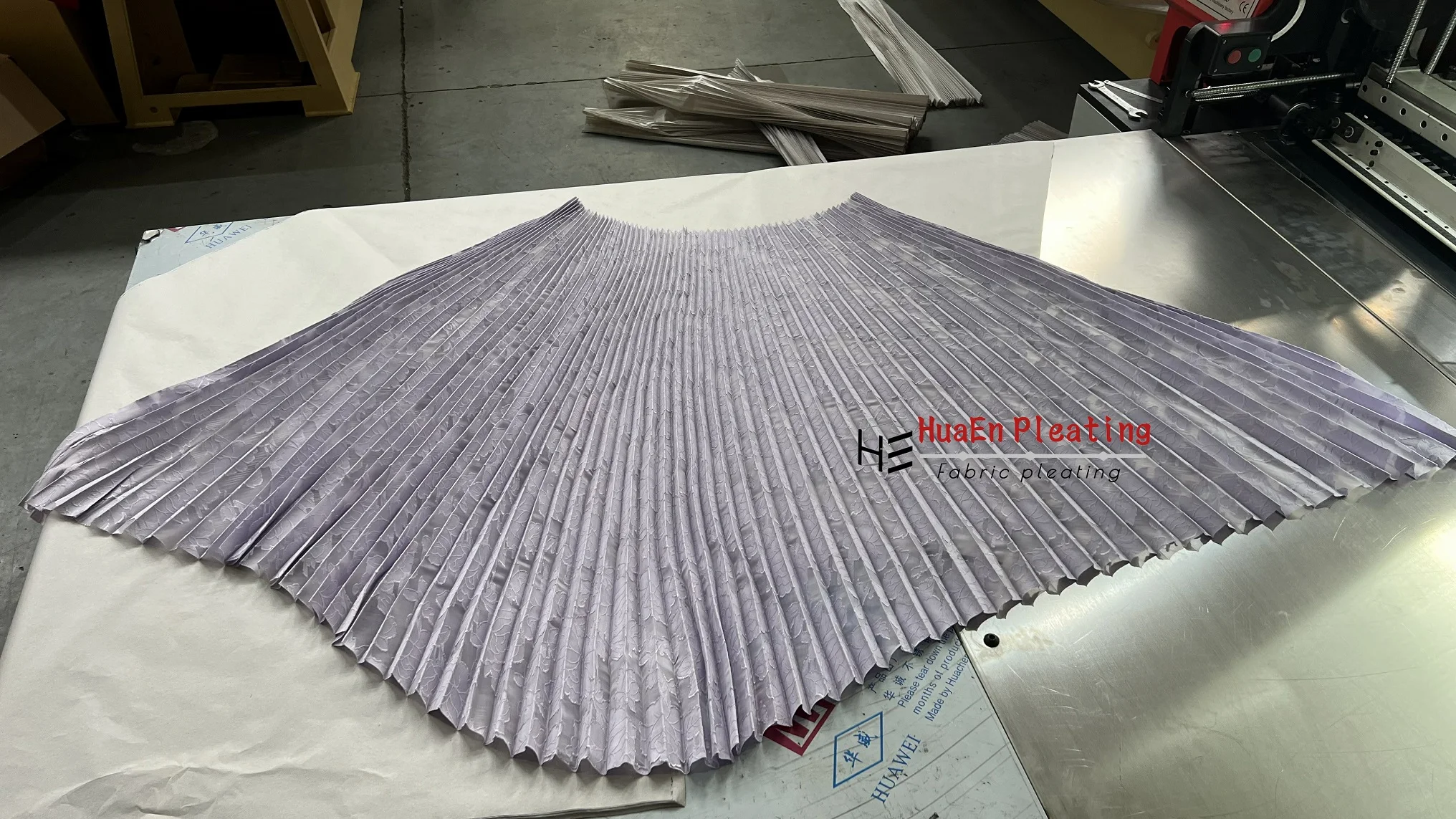 Huaen Pleating ZJ-516 - Efficient Fabric Pleating Machine