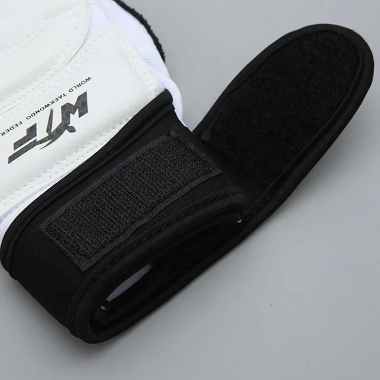 Customized WTF ITF Taekwondo Gloves - Durable & Skid-resistant