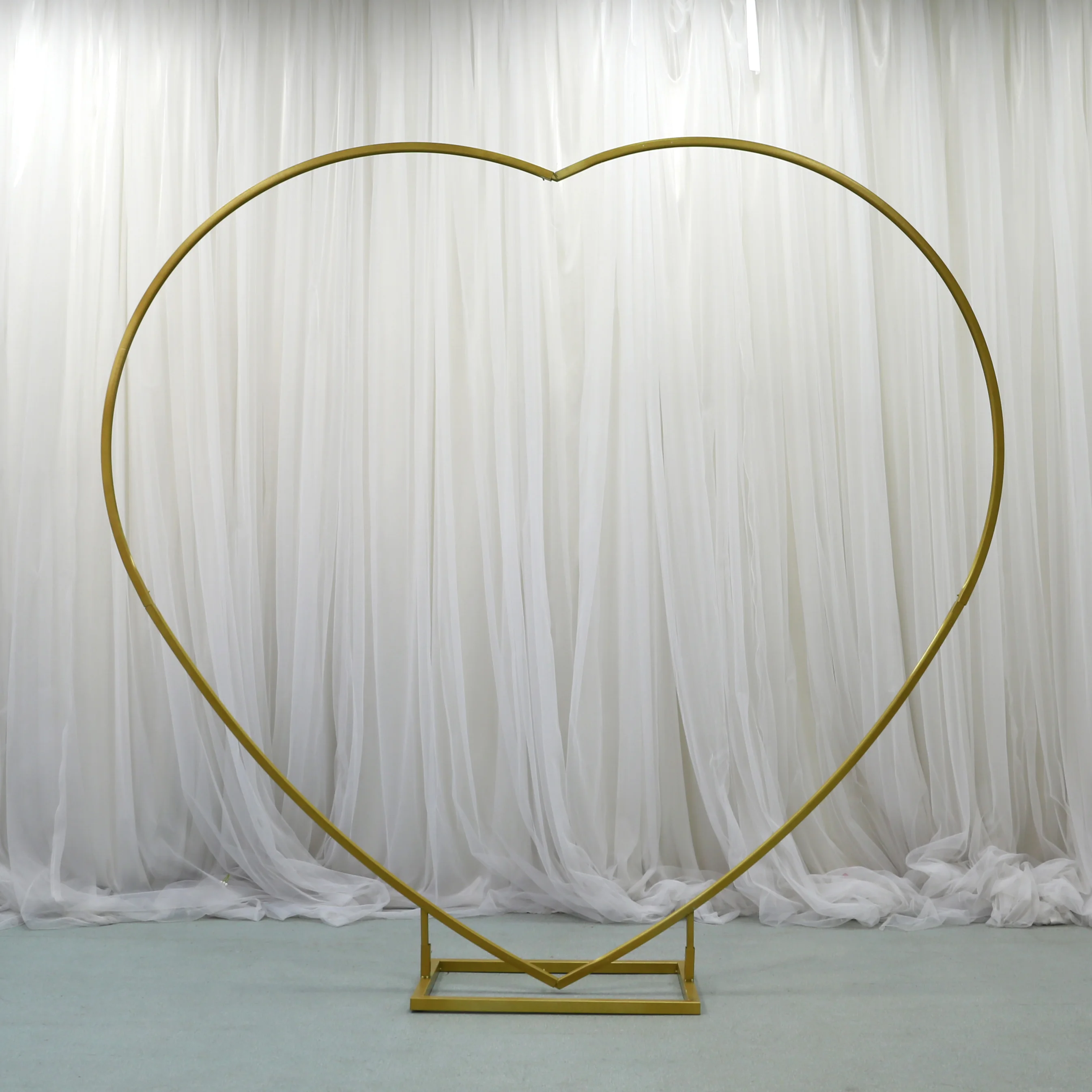 Bj220015 Wedding Party Decoration Gold Backdrop Heart Shape Metal ...