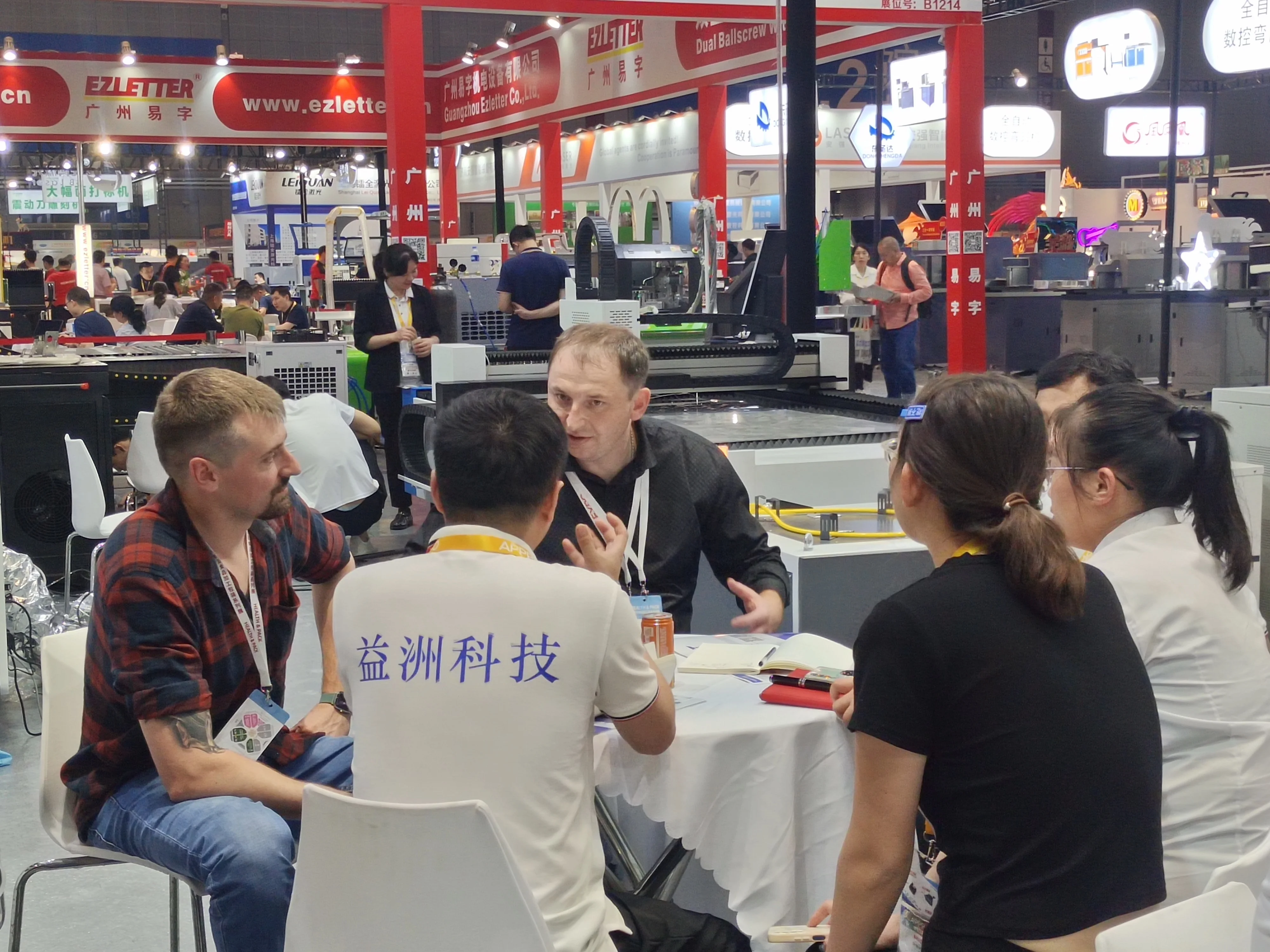 1630 1600*3000mm Co2 Vision Fabric Laser Contour Cutting Machine Ccd Camera - Buy 1630 Co2 Laser ...