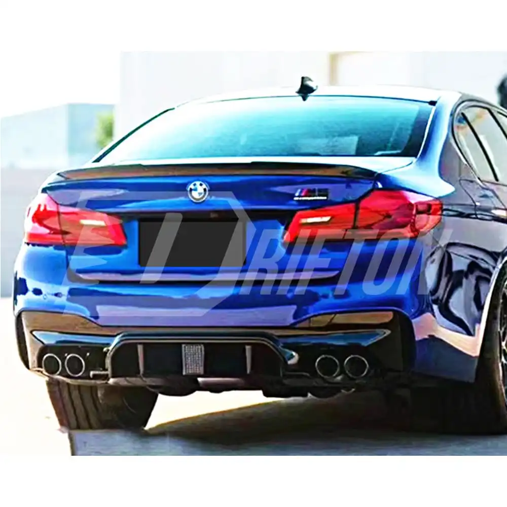 Dry Carbon Fiber Rear Diffuser with LED Light for BMW 5 Series F90 M5