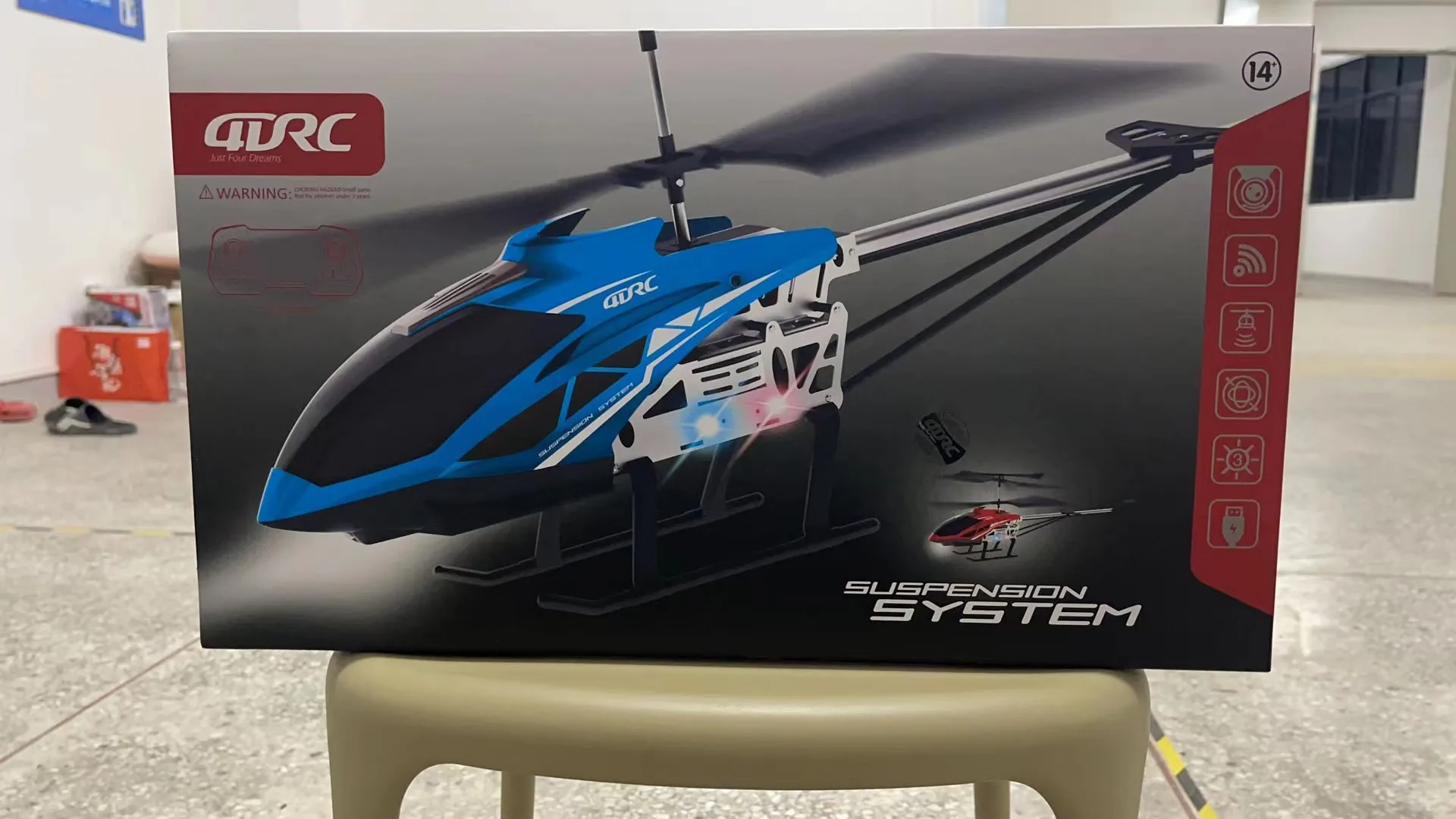 2.4G 3.5CH 72CM RC Helicopter with 8K UHD Camera - 100m Range