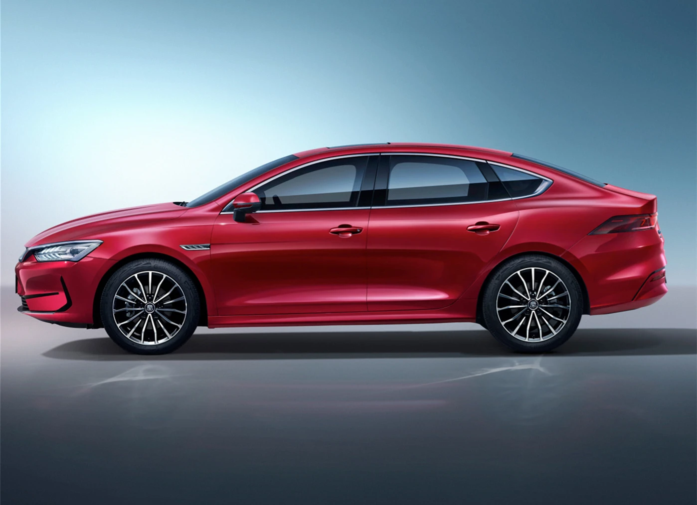 Family Byd Qin Plus Ev Flagship 2021 600km Ev Electric Vehicle New Cars ...