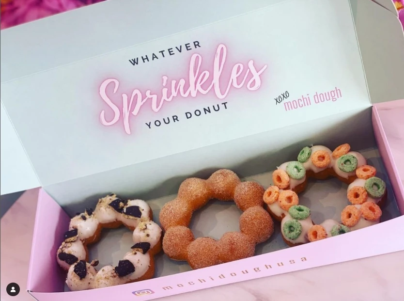 OEM Eco-Friendly Pink Mochi Donuts & Sushi Box for Cake for Cookies ...