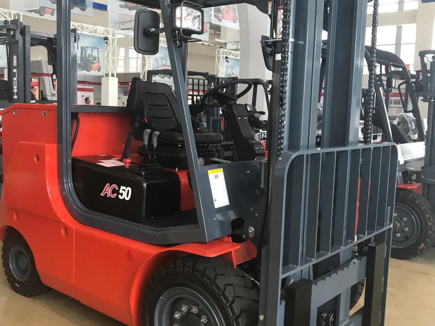 Heli 5 Ton Electric Forklift CPD50 - Reliable Performance