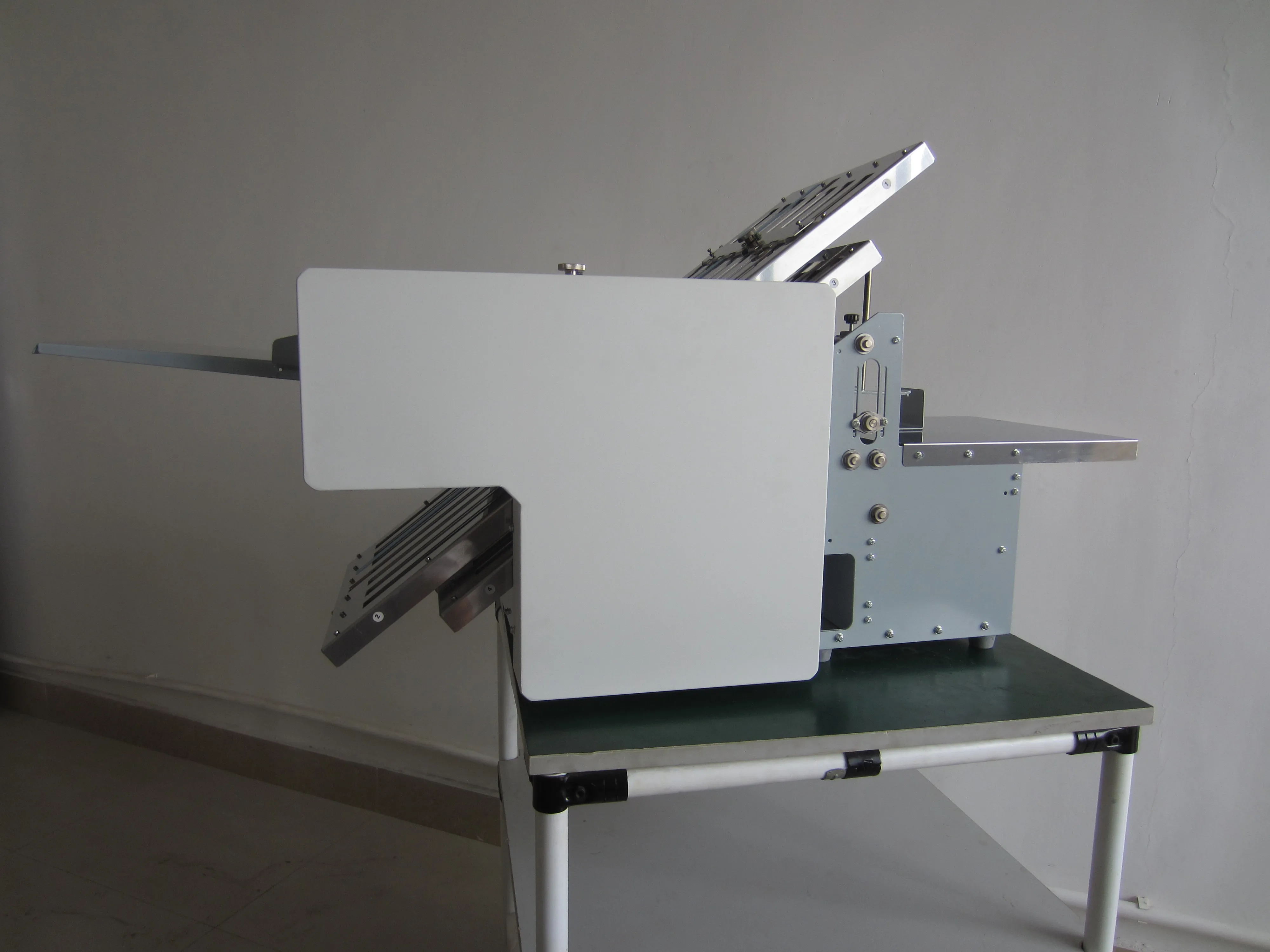 R77 Bending Map Paper Folder Machine Envelope Folding Machine - Buy ...