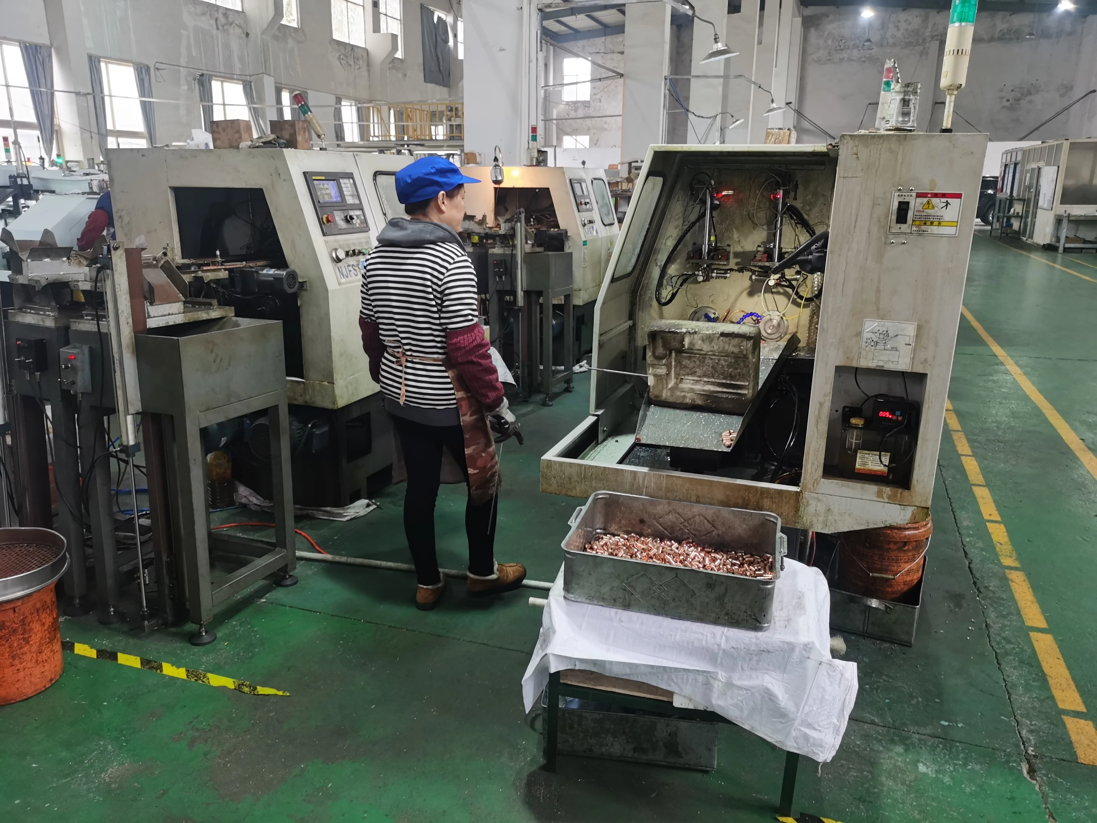 Horizontal Type Auto Tip Dresser For Spot Welding Electrode Cap Tip ...