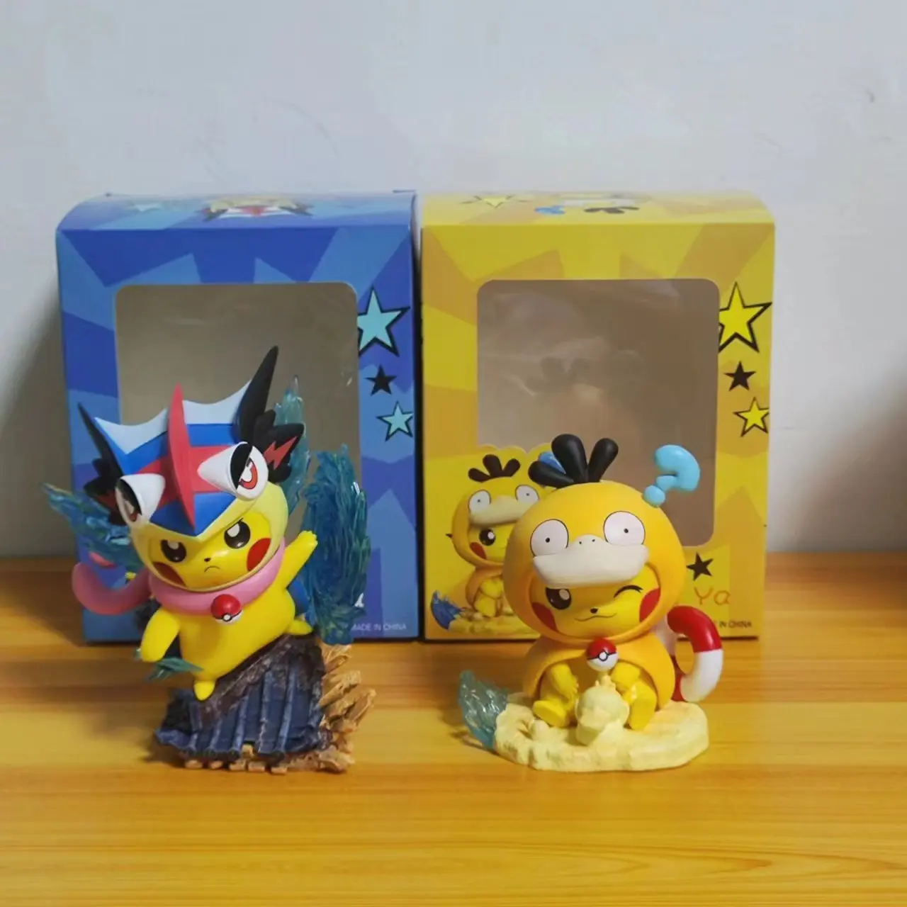 Cosplay Pokemoned Boxes - Anime Pika Model Statue Collection