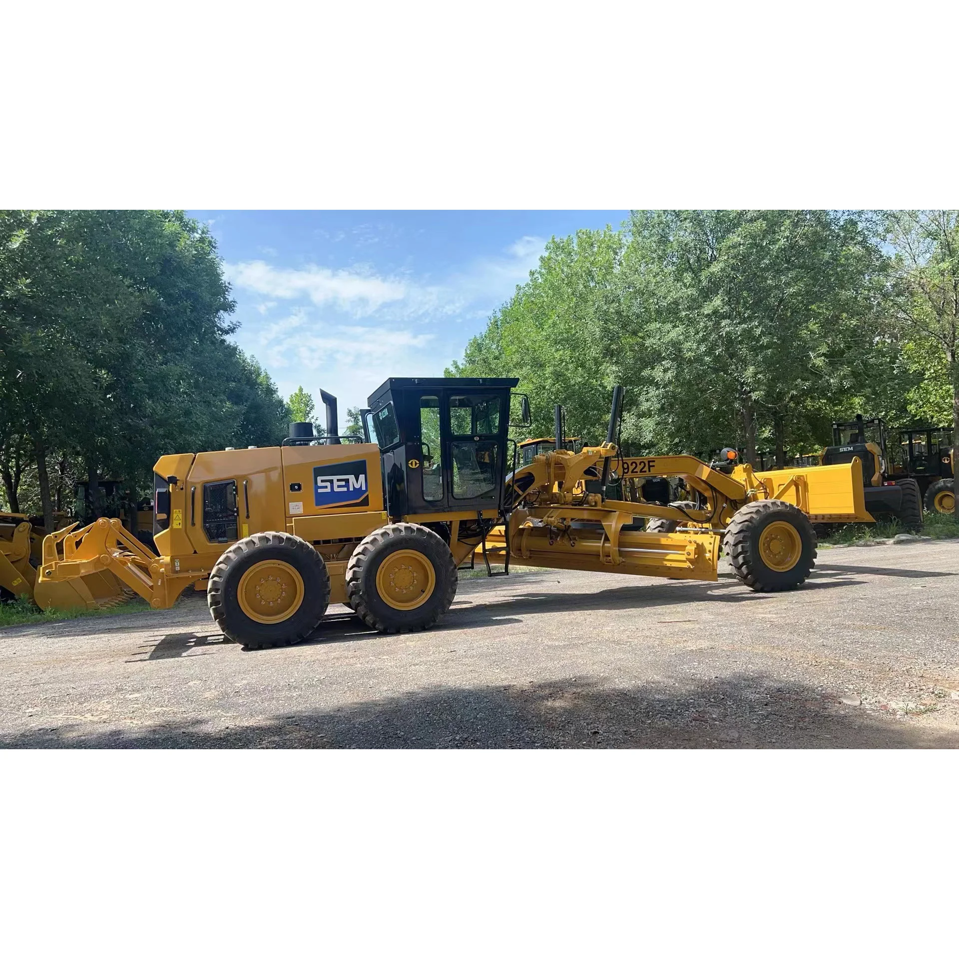 Euro 4 Emission Sem922f 220hp Mini Road Grader Machine With Air ...