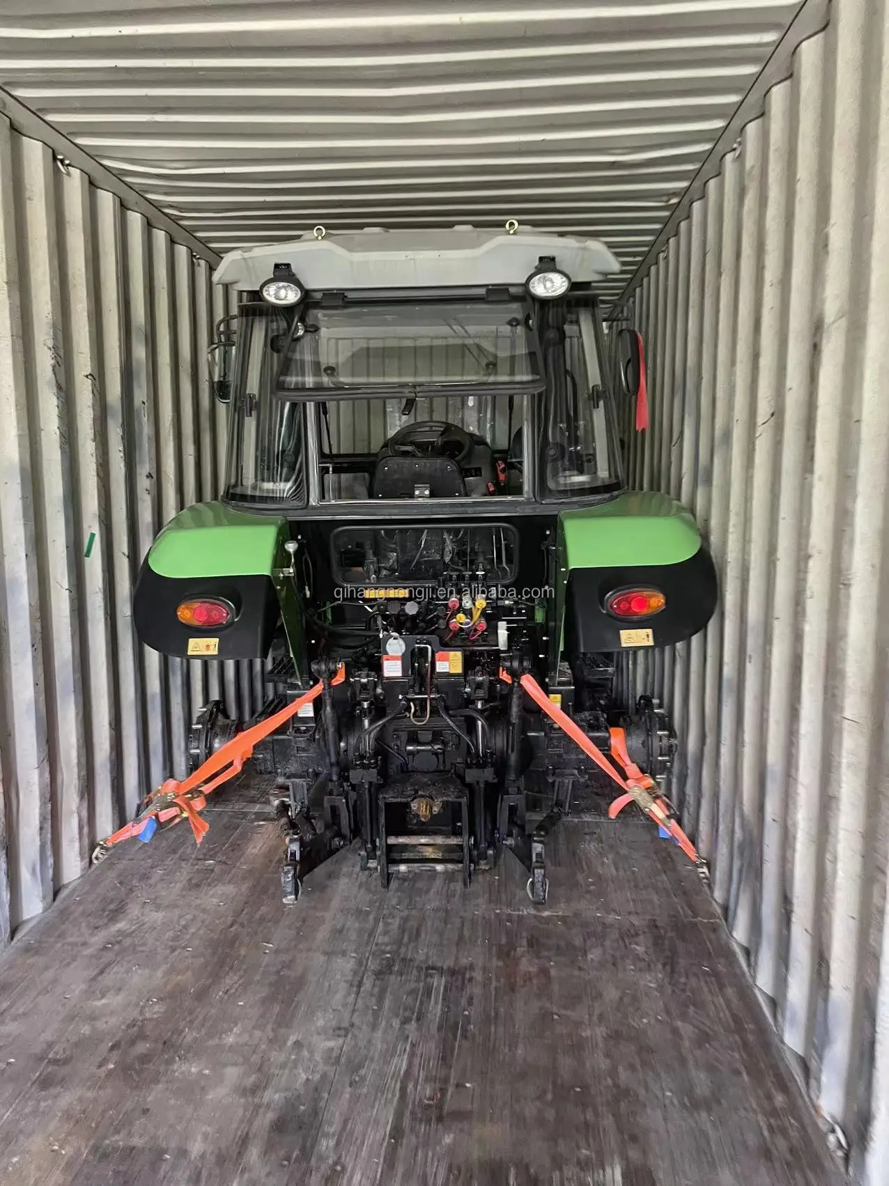LOVOL Tractor 160hp - High Productivity Agricultural Equipment