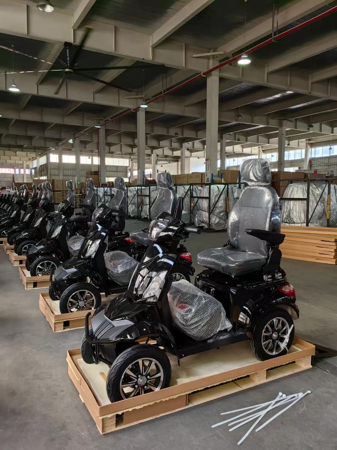 China Warehouse Small Mobility Scooters Mobility Scooter 4 Wheel ...
