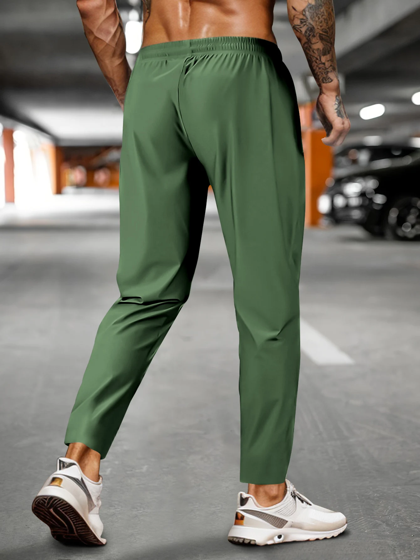 Men's Workout Athletic Pants - Elastic Waist & Zipper Pockets