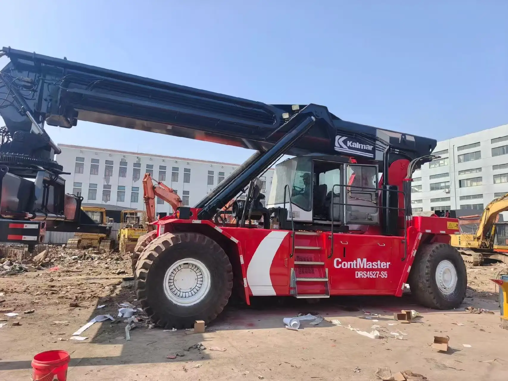 Kalmar Front Lifting Machine DRF450-60S5K 45 Tons Container Stacker ...