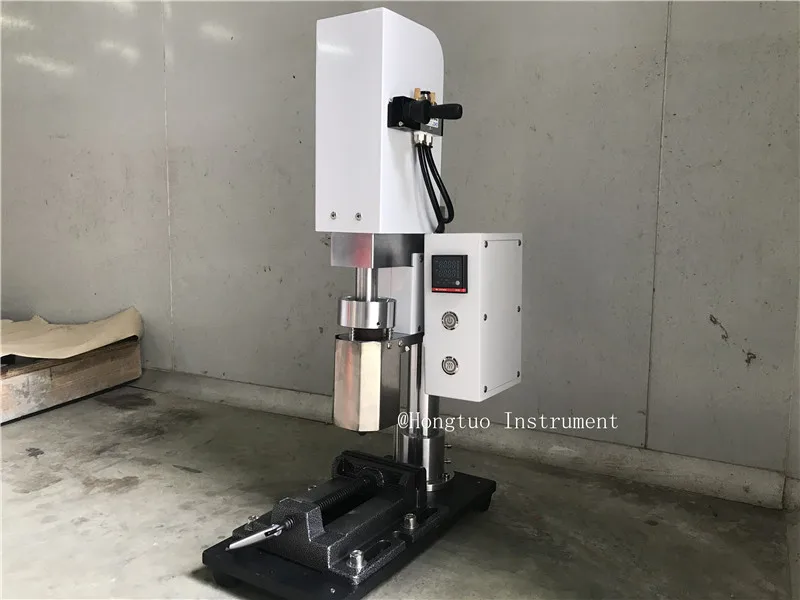 Laboratory Mini Small Vertical Plastic Injection Molding Machine - Buy ...