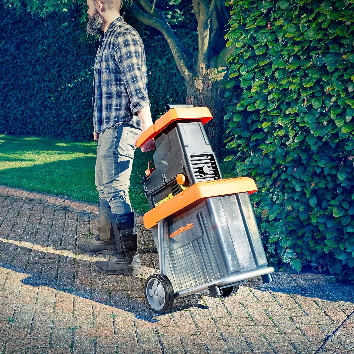 Lawnmaster 2800W Garden Shredder with 60L Collection Box & Safety ...