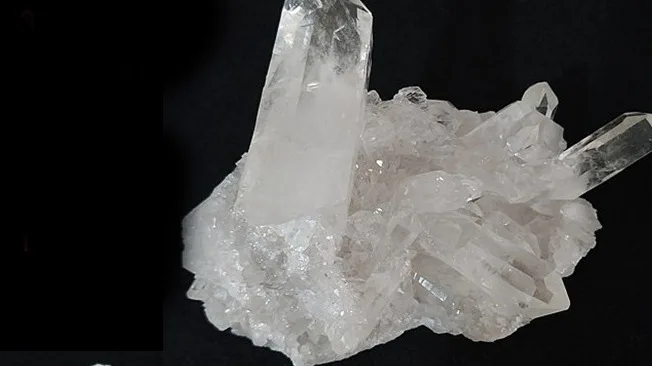 Wholesale Natural Beautiful Irregularly Large White Crystal Cluster ...