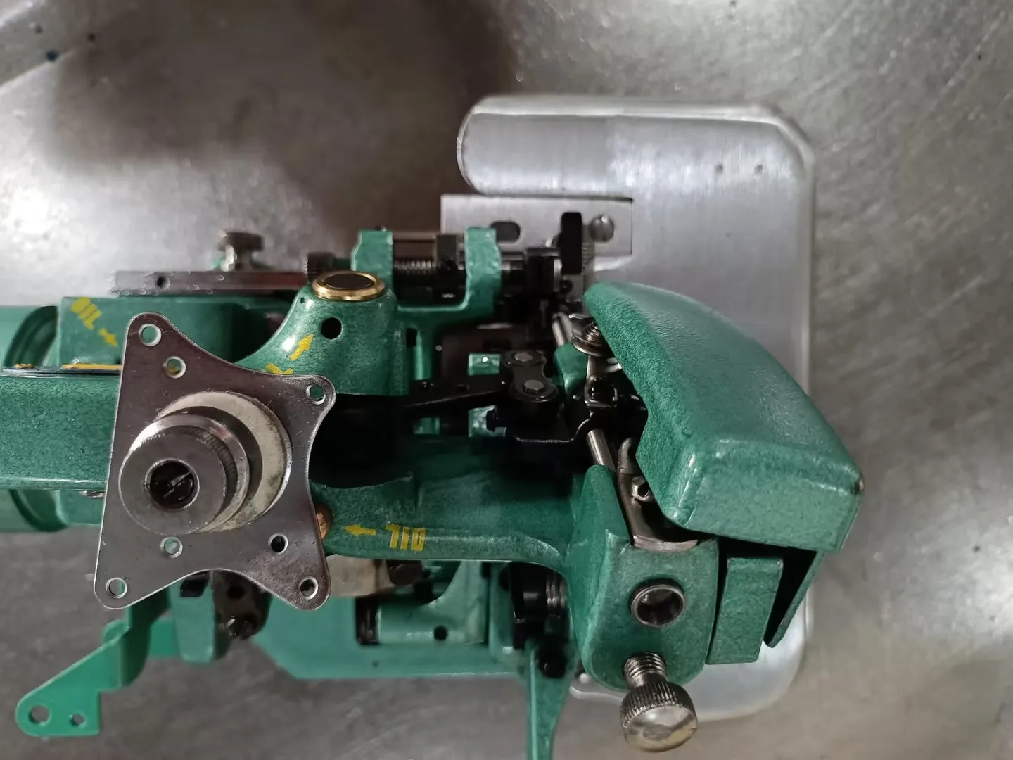 Mini Portable Industrial Overlock Sewing Machine Juki