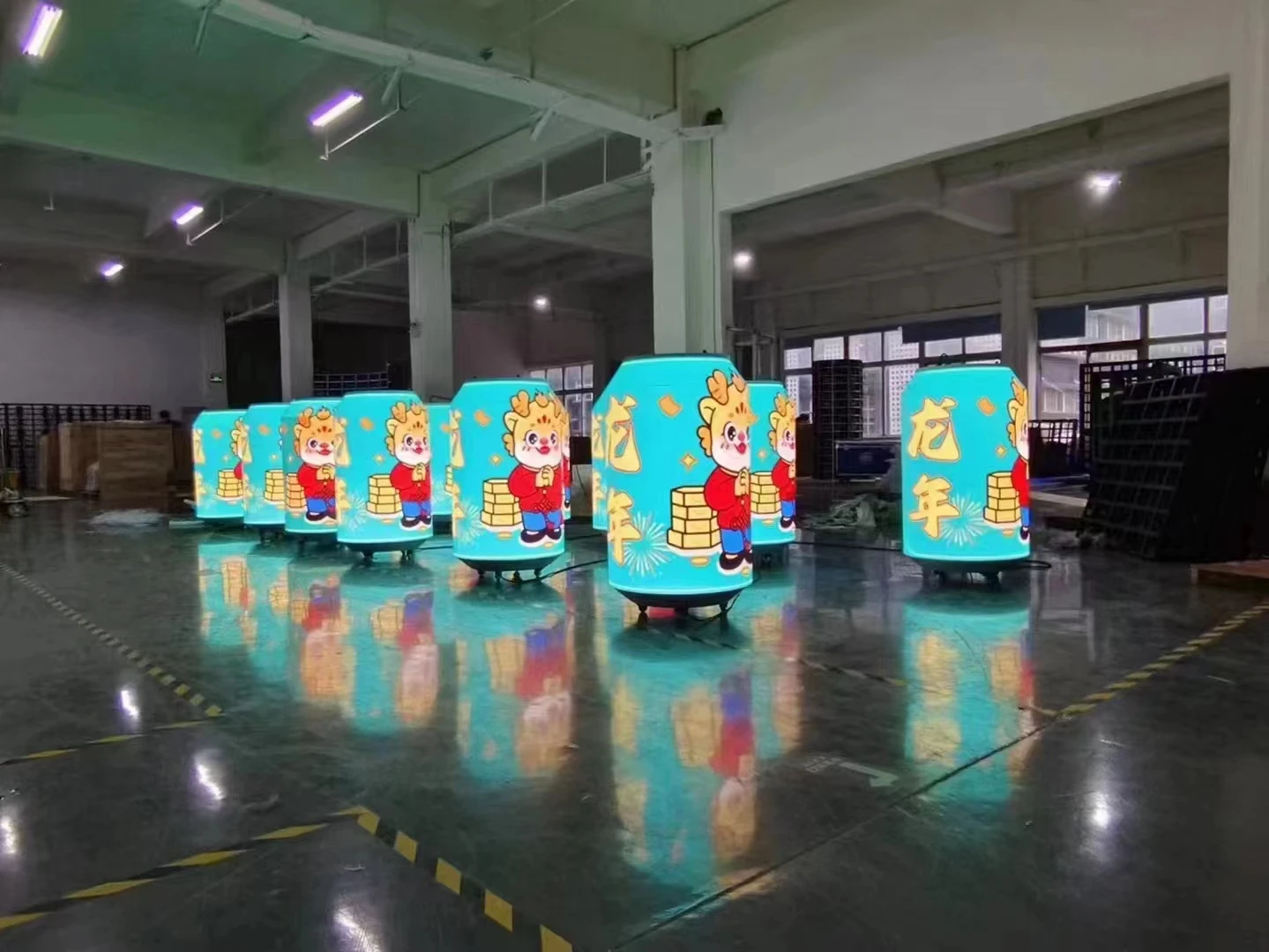 Innovative LED Display Soda Can - Eye-Catching Retail/Bar Advertising ...