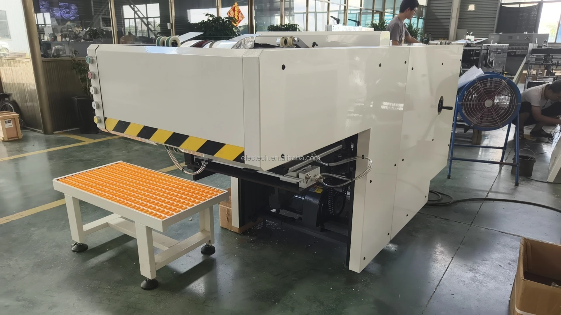 Fully Automatic Cardboard Perforating Device Paper Hole Punching ...