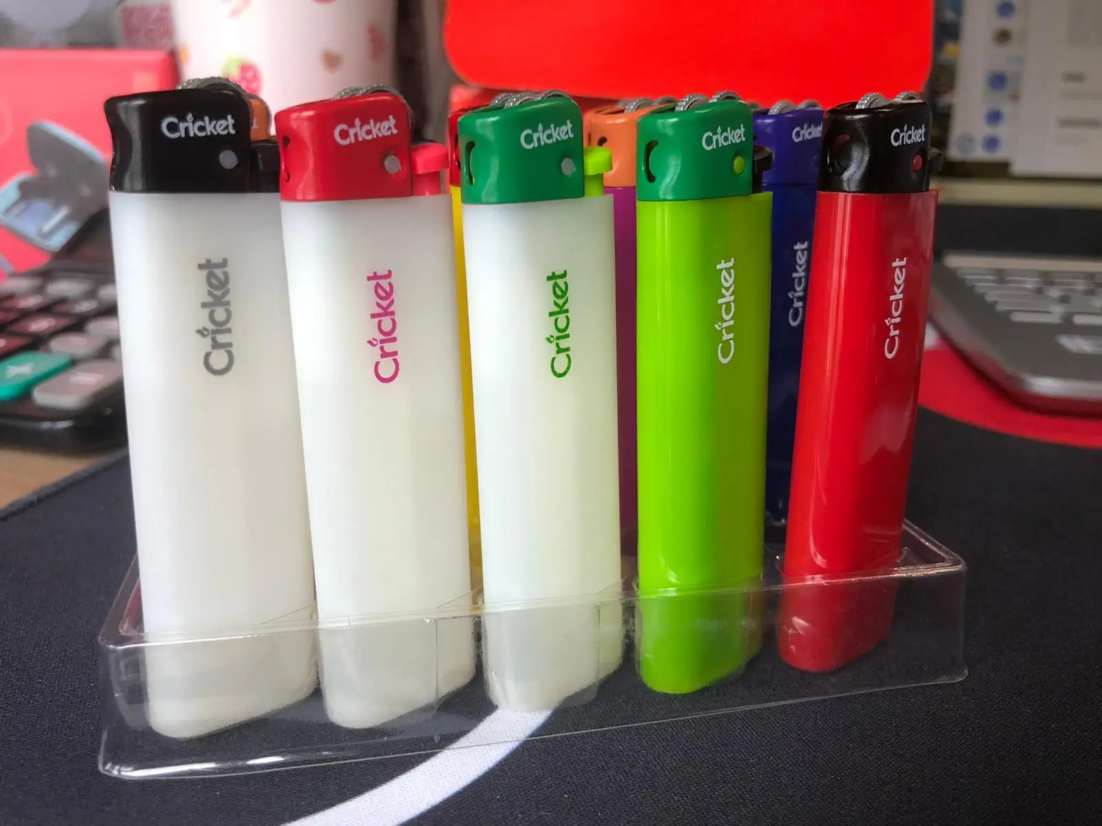 Mk Plastic Cricket Gas Lighter Feuerzeug Disposable Cigarettes Lighter ...