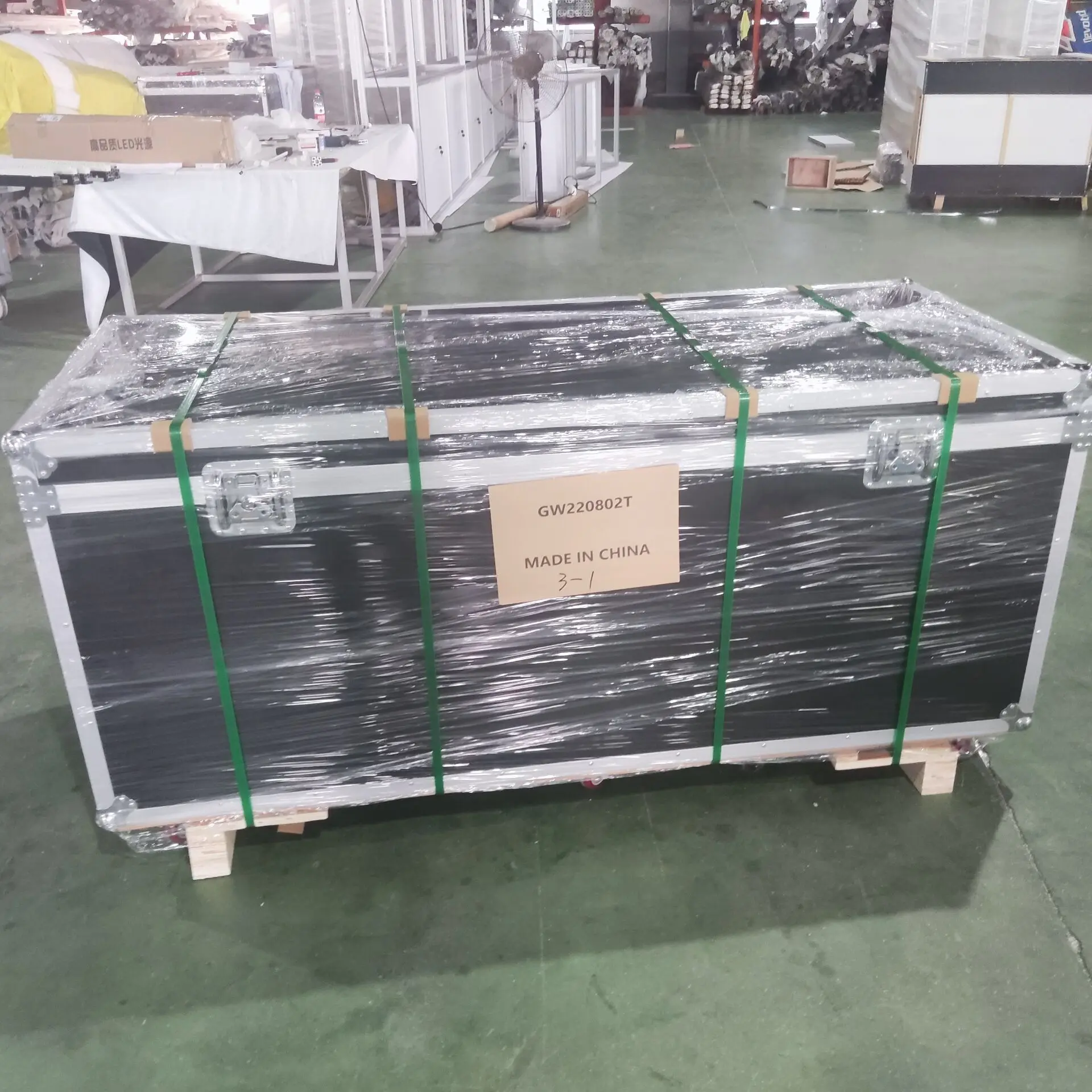 10x10ft Trade Show Exhibition Booth System With Backlit Display Counter ...