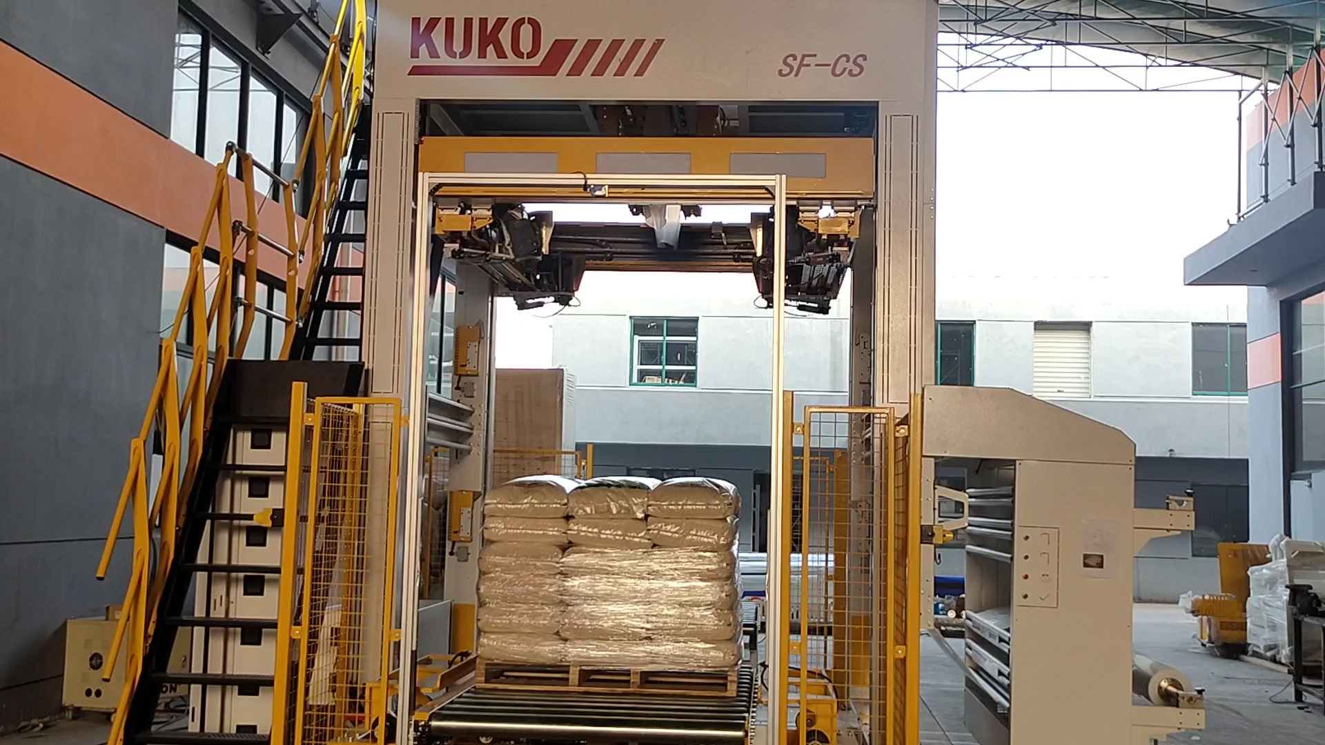 Kuko Cold Stretch Hood Wrapping Machine For Packing Salt Bags - Buy ...