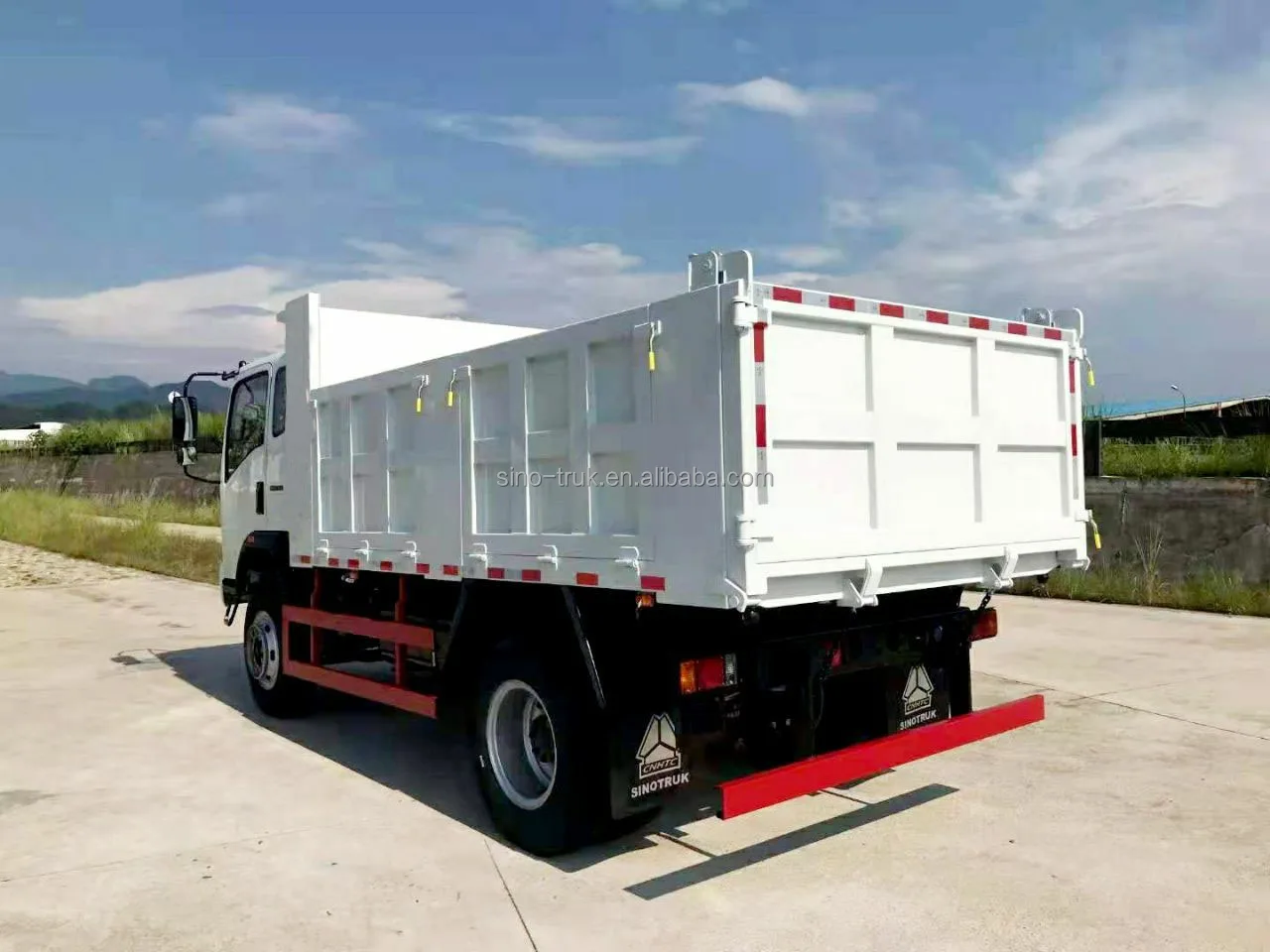 3 Ton & 5 Ton HOWO Mini Dump Trucks - Efficient & Durable