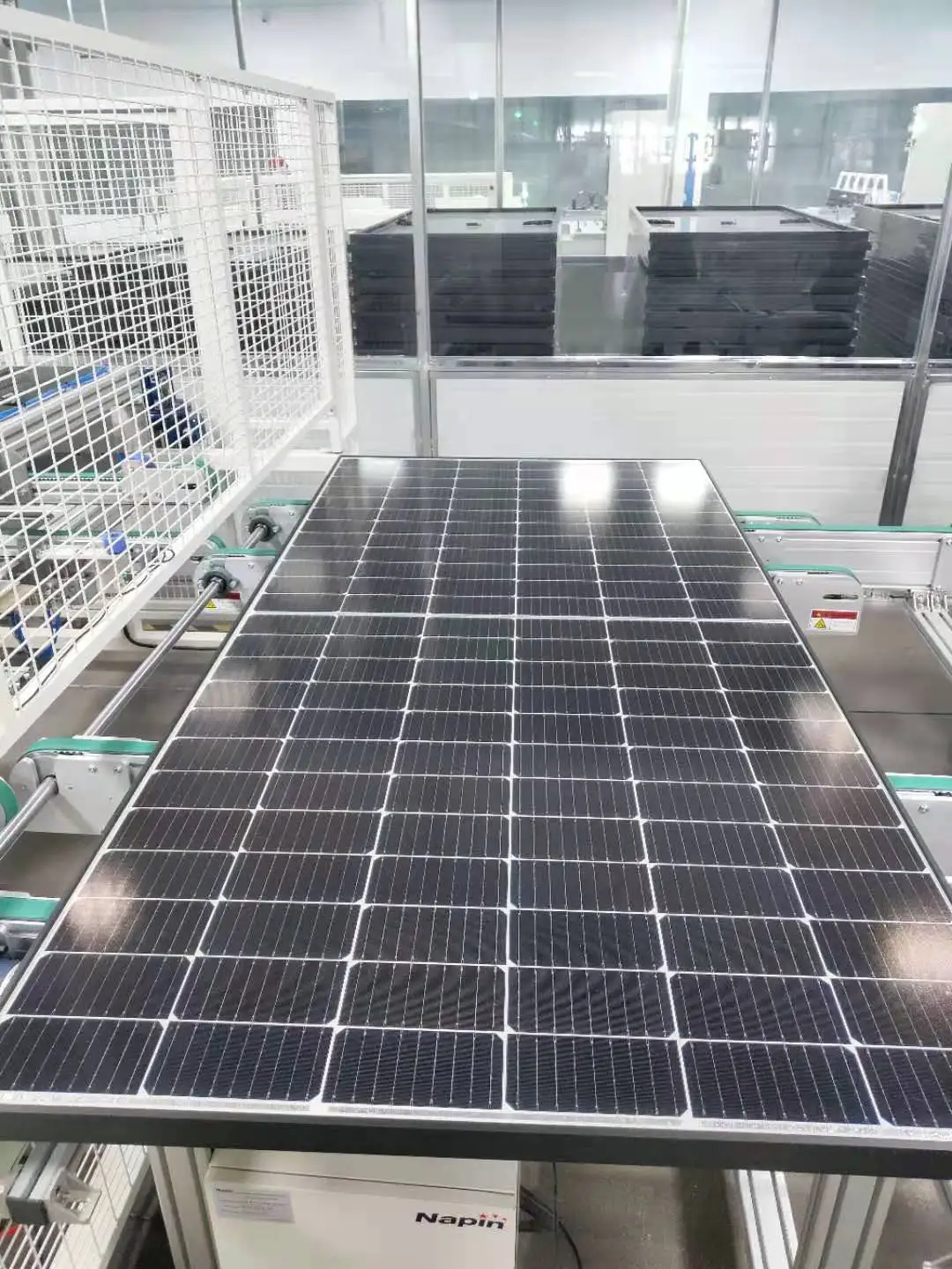 Jinko Solar Panels - High Efficiency for Commercial & Home