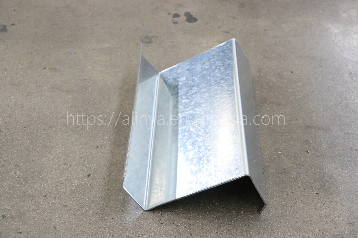 Steel Purlin Making C Z Profile Section Roll Forming Machine - Buy C Z ...