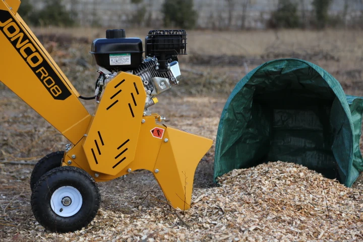 Tree Shredder Wood Chipper Wood Sawdust Crusher Machine With 196cc ...