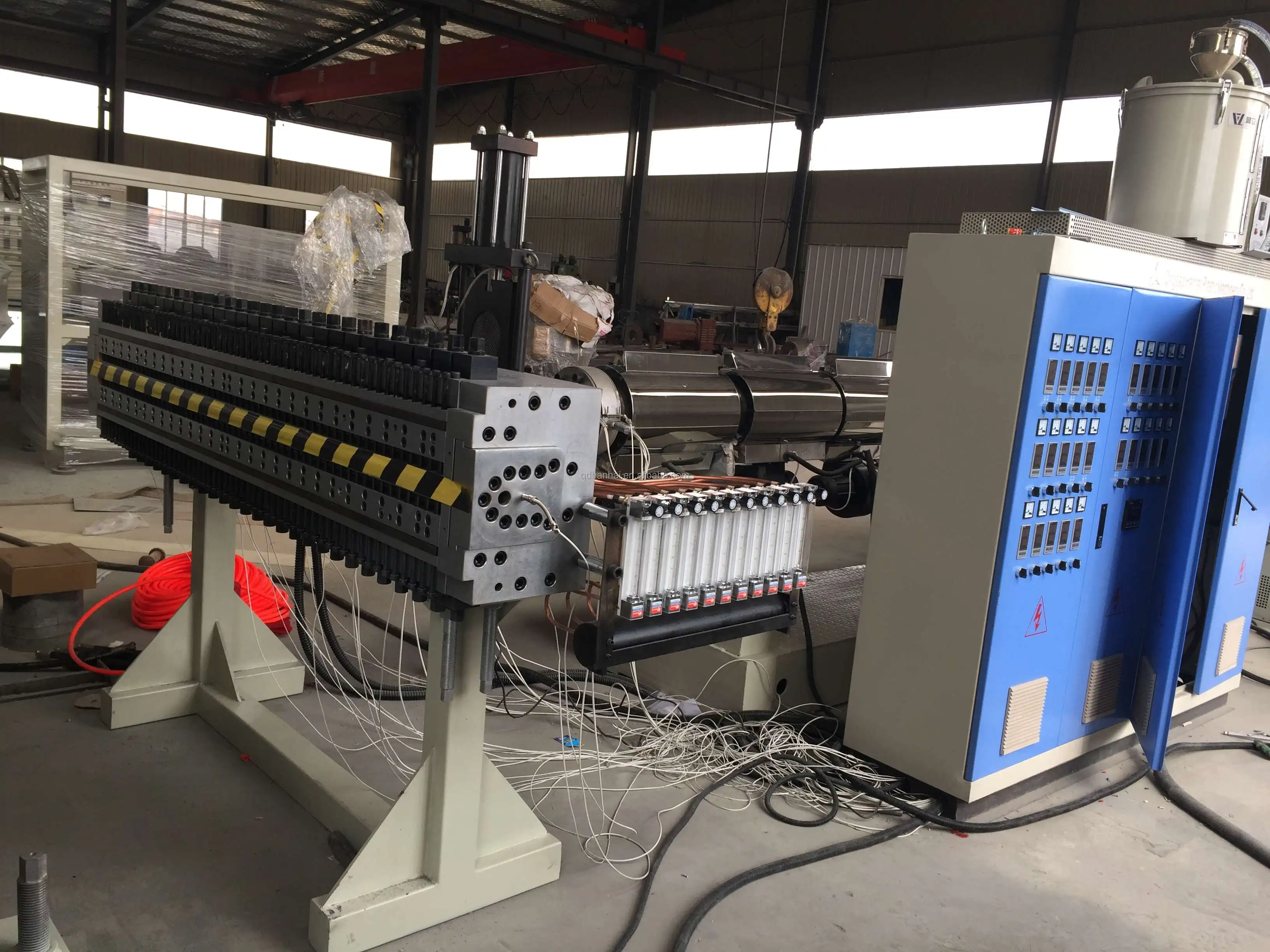 High Quality Pp Hollow Sheet Pp Pc Corrugated Grid Board Extrusion Line ...