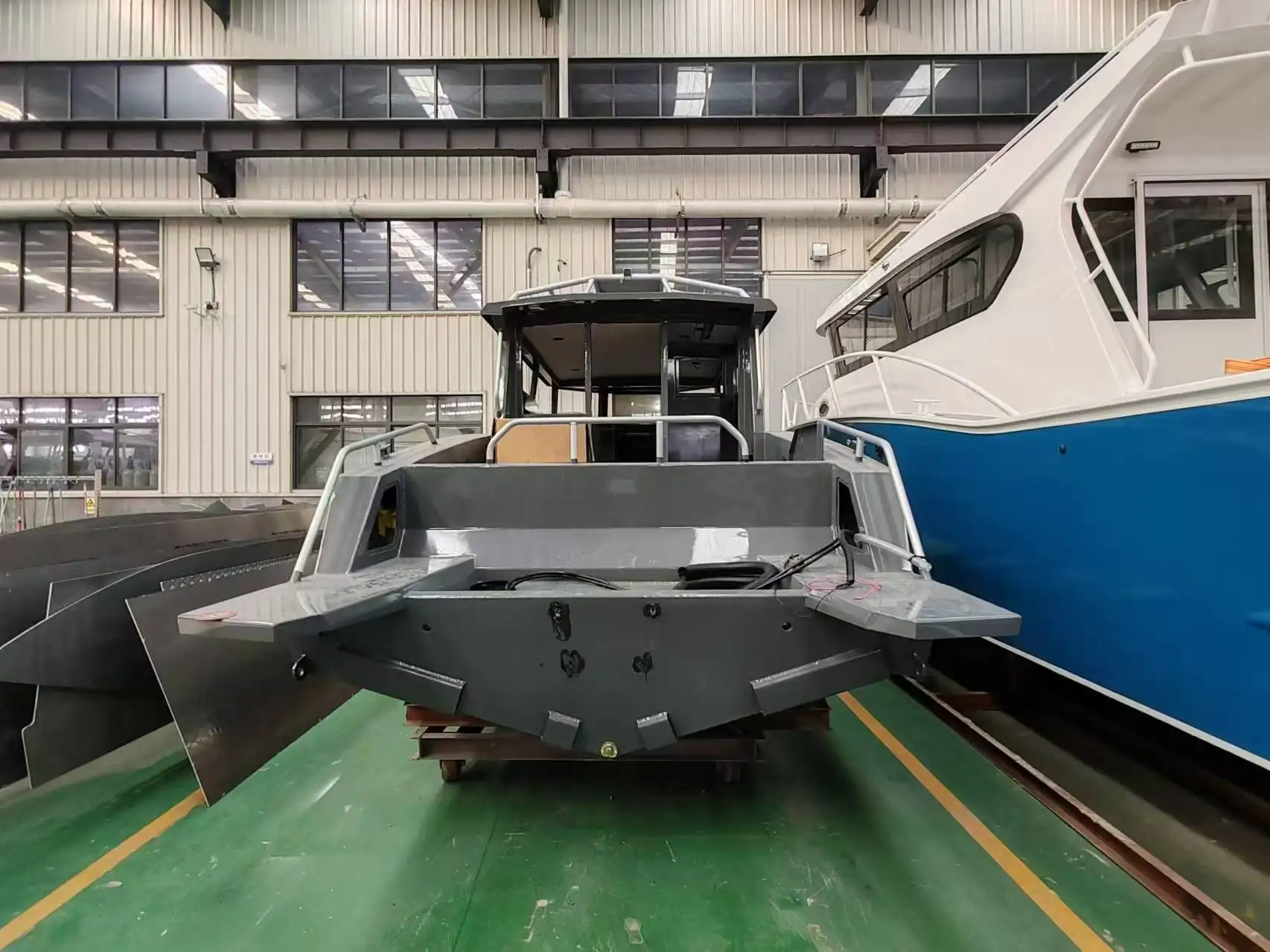 Closed Cabin Bladecraft 840 Aluminum Fishing Boat - CE Certified, 3 ...