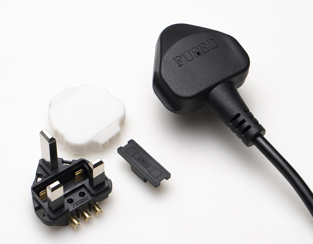 BS Standard Brass 3 PIN PBT Fireproof Material Plug Insert