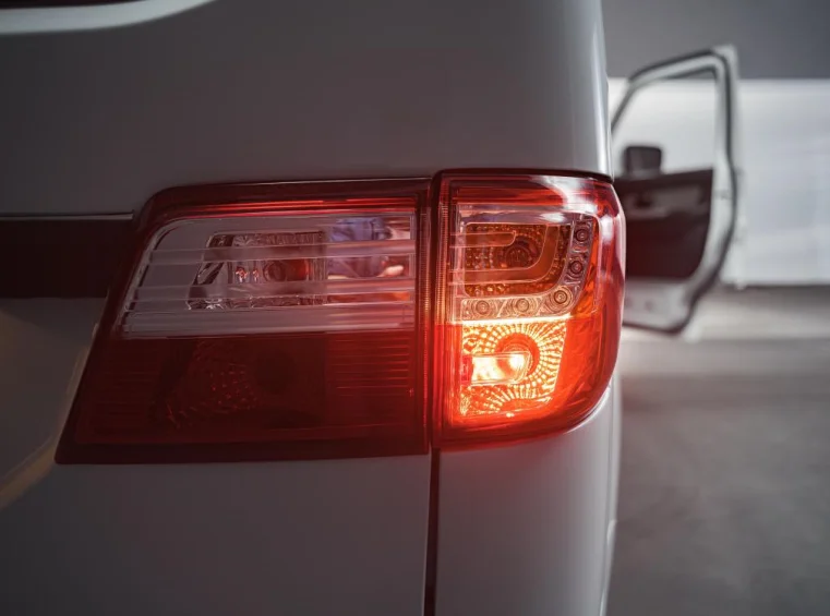 Instock Skywell D07 Pioneer Edition 7 Seat Passengers Electric Pickup New Energy Electric Mini ...